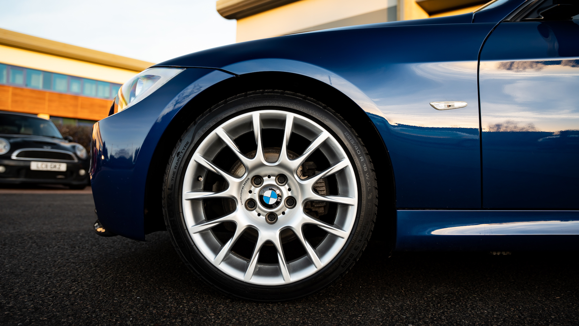 2006 BMW (E90) 320SI