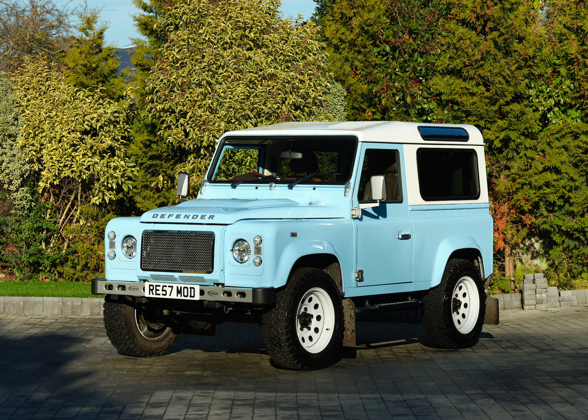 2015 LAND ROVER DEFENDER 90 XS - 7,215 MILES
