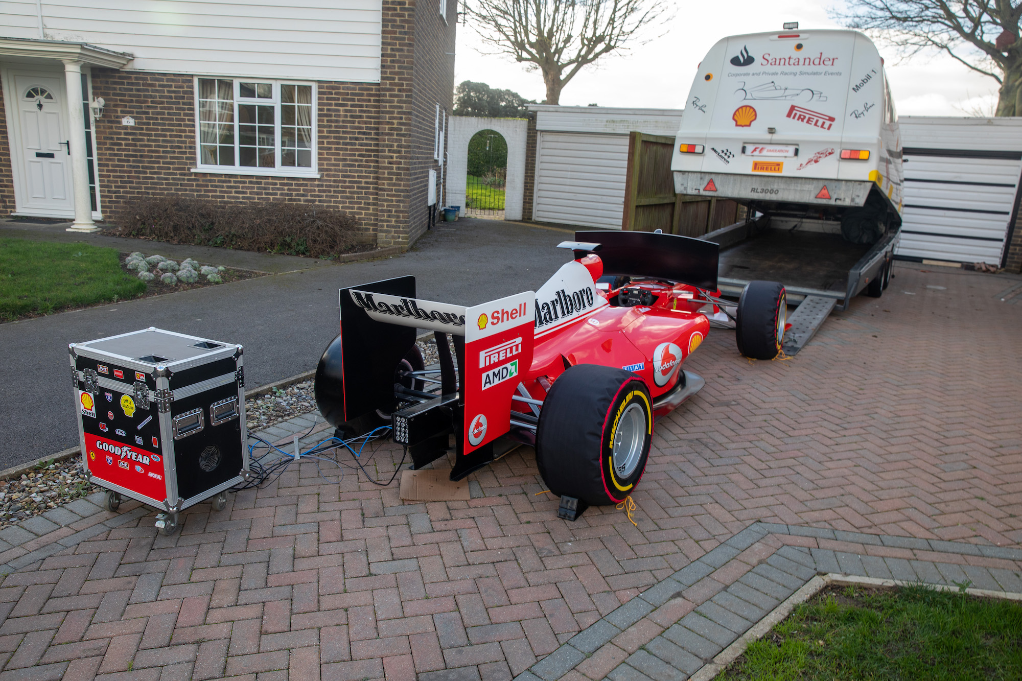FERRARI F1 REPLICA RACING SIMULATOR AND TRAILER