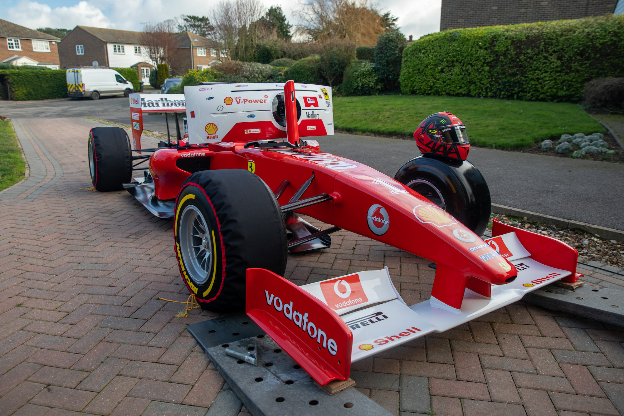 FERRARI F1 REPLICA RACING SIMULATOR AND TRAILER