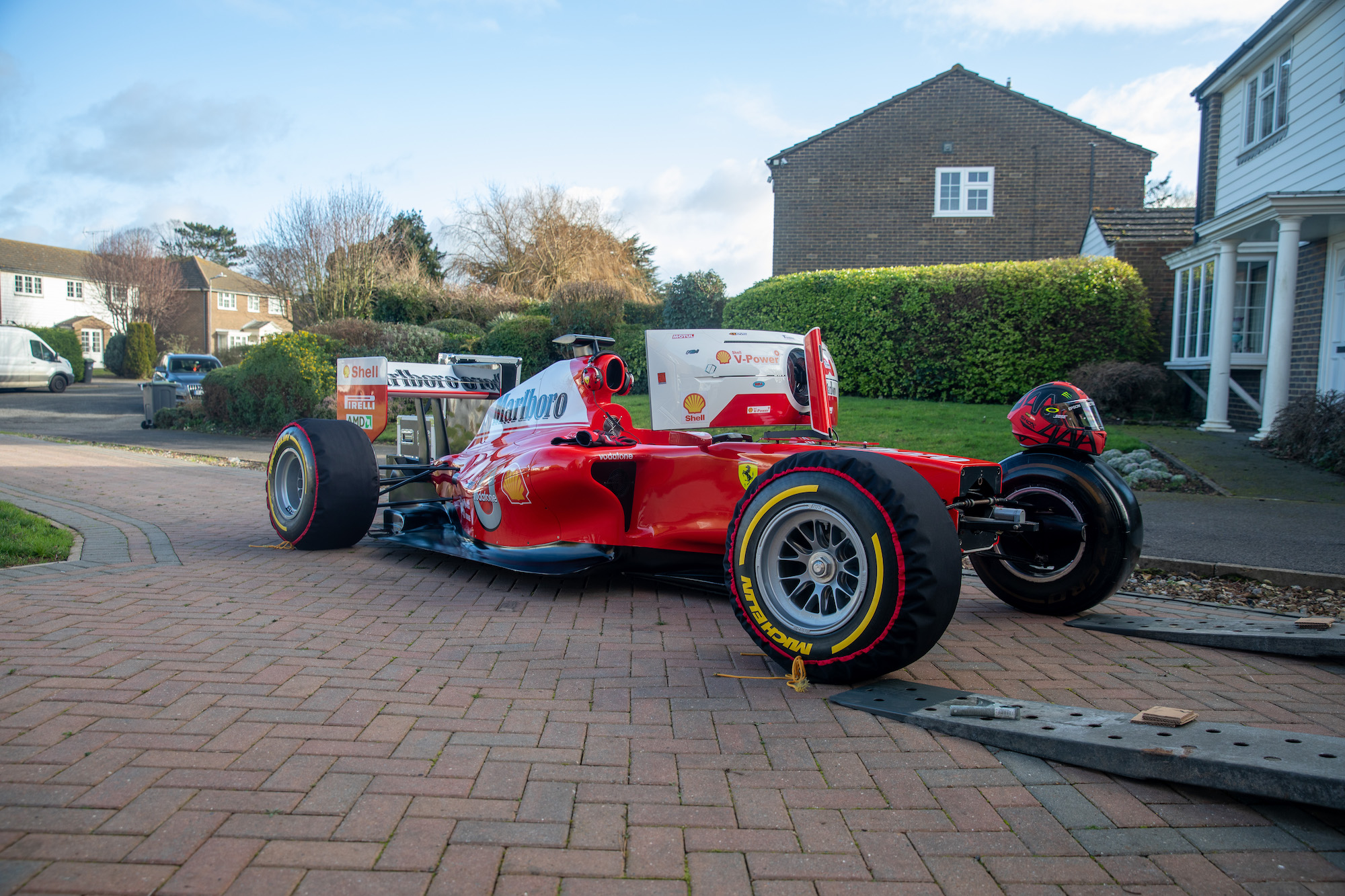 FERRARI F1 REPLICA RACING SIMULATOR AND TRAILER