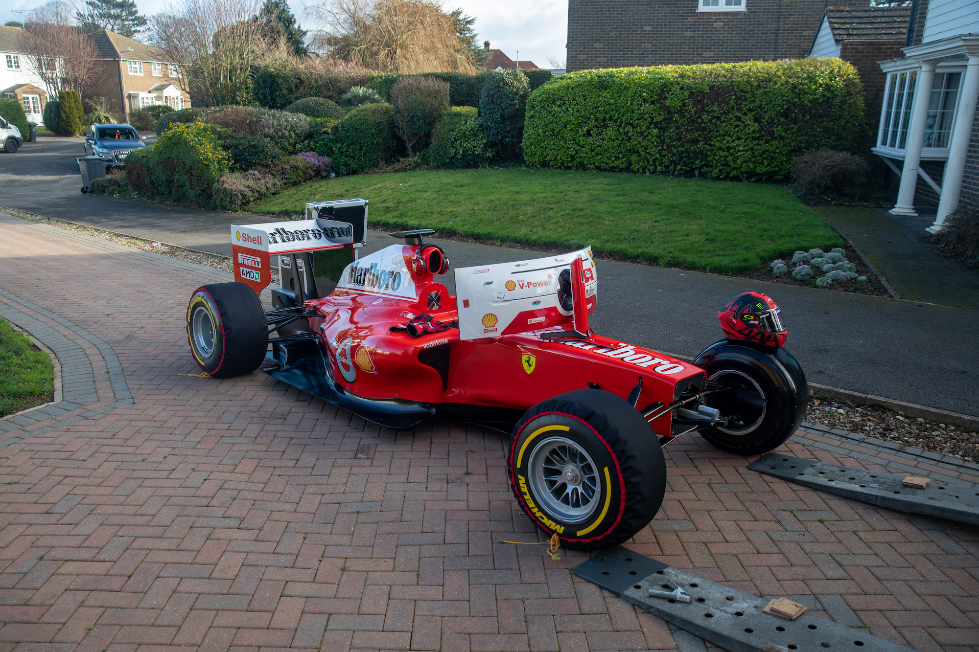 FERRARI F1 REPLICA RACING SIMULATOR AND TRAILER