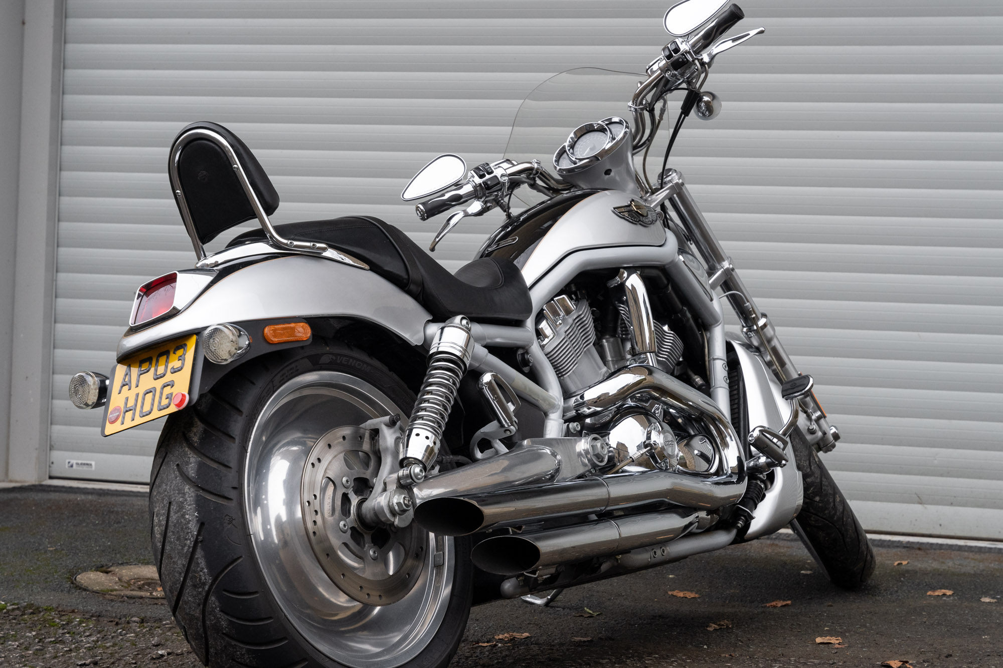 2003 HARLEY-DAVIDSON V-ROD ANNIVERSARY