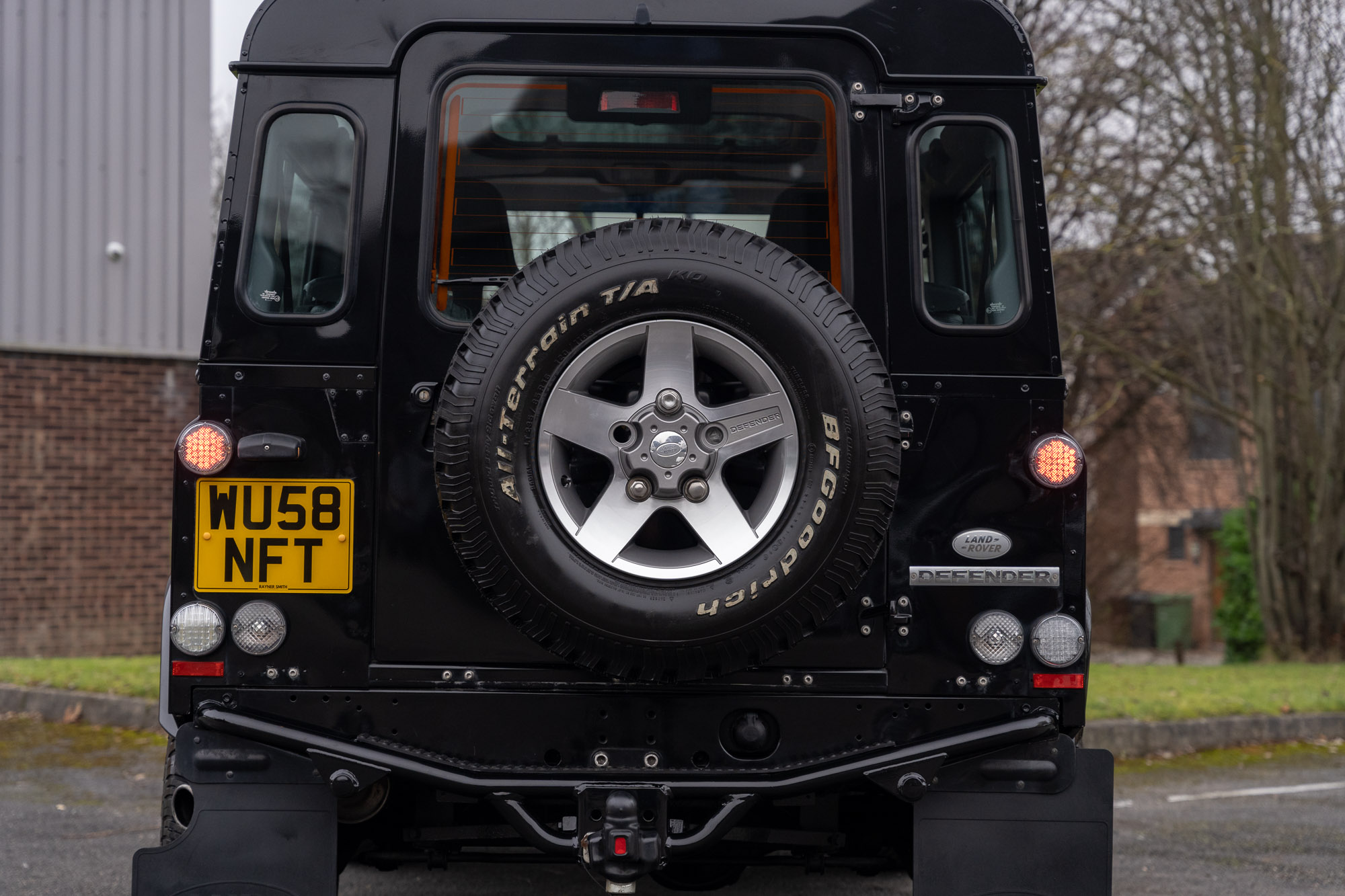 2009 LAND ROVER DEFENDER 90 SVX SW