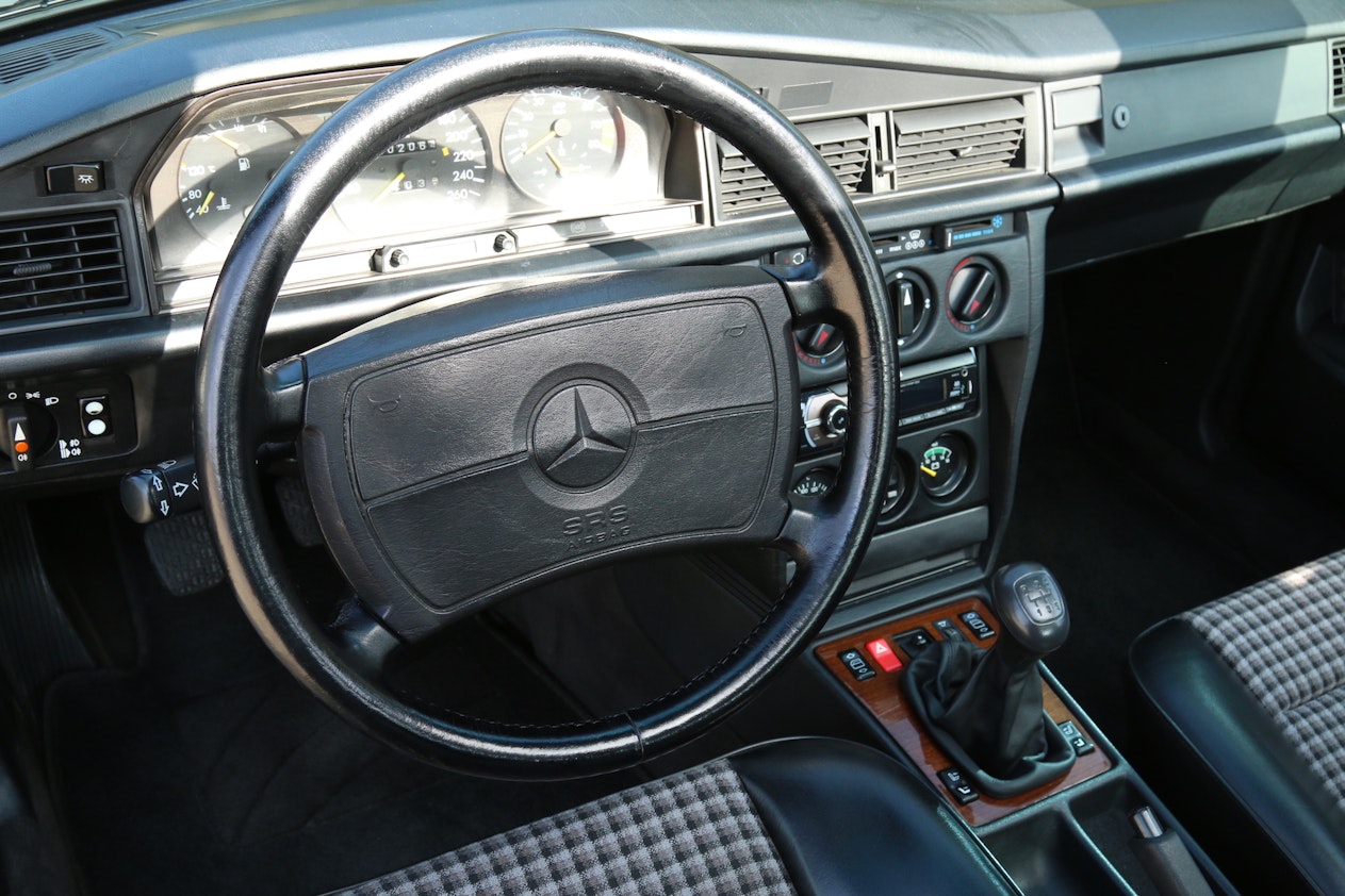 Mercedes 190e Amg Interior