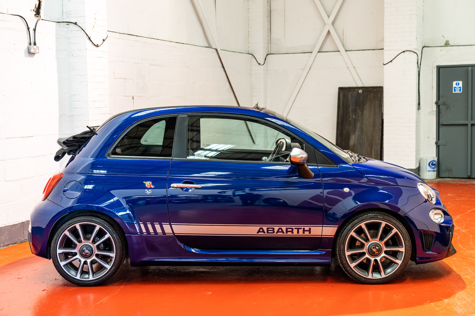 2016 ABARTH 595 TURISMO CONVERTIBLE - 7,791 MILES