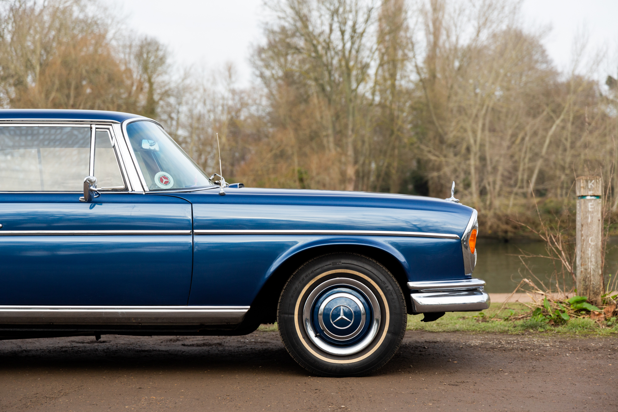 1965 MERCEDES-BENZ (W111) 250 SE