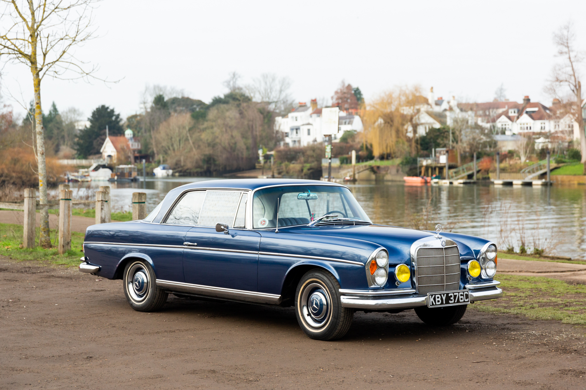 1965 MERCEDES-BENZ (W111) 250 SE