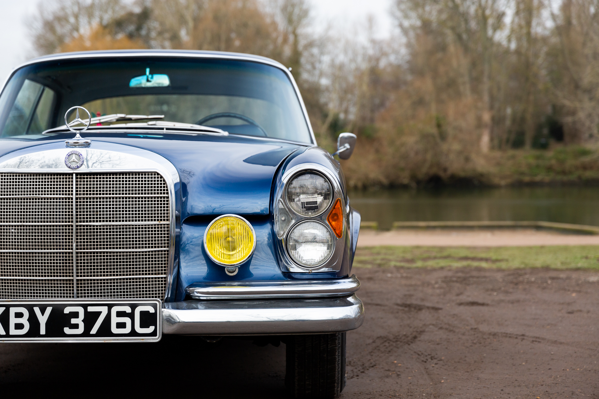 1965 MERCEDES-BENZ (W111) 250 SE