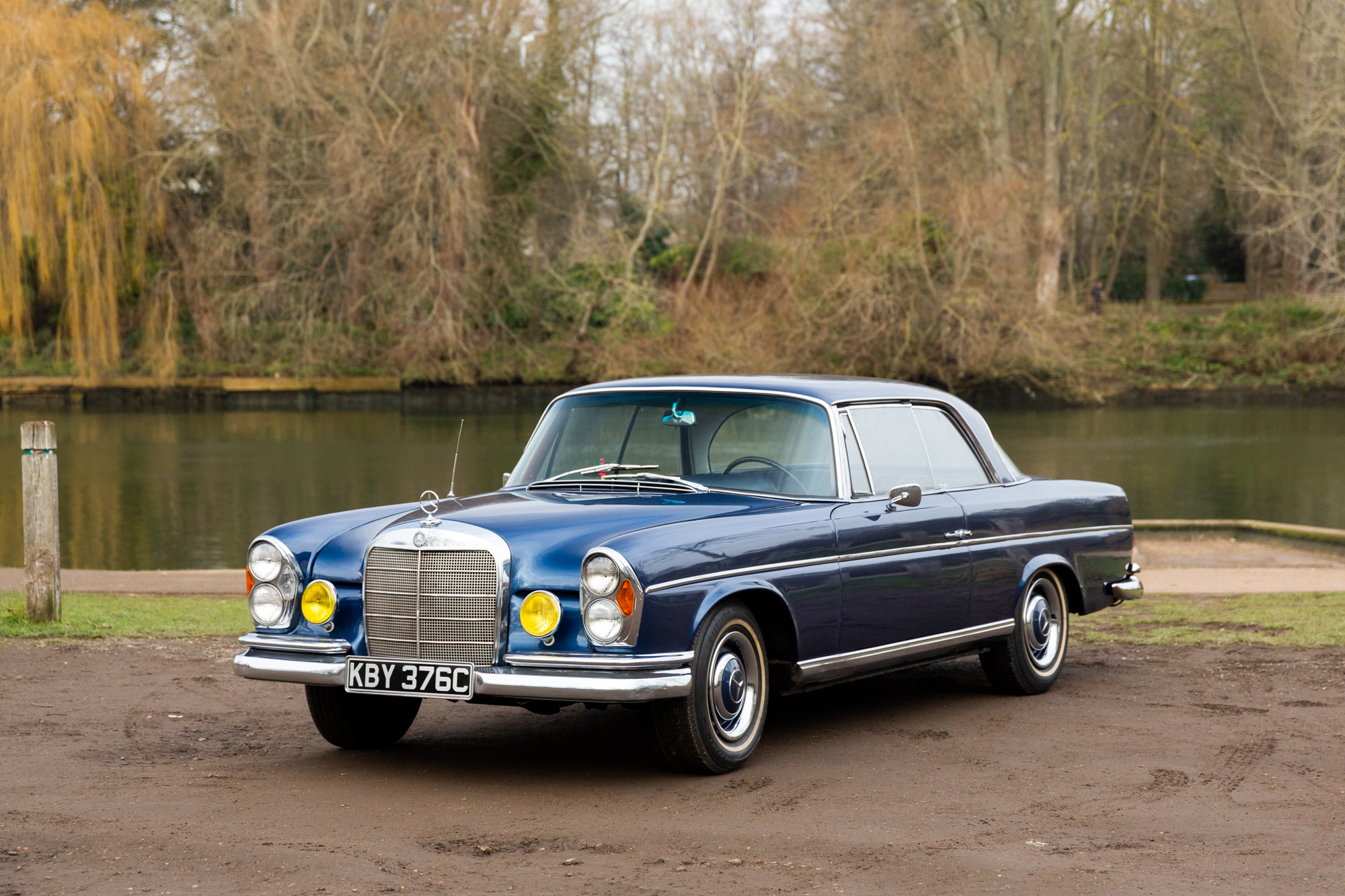 1965 MERCEDES-BENZ (W111) 250 SE