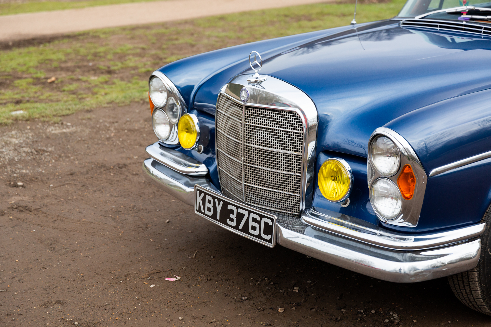 1965 MERCEDES-BENZ (W111) 250 SE