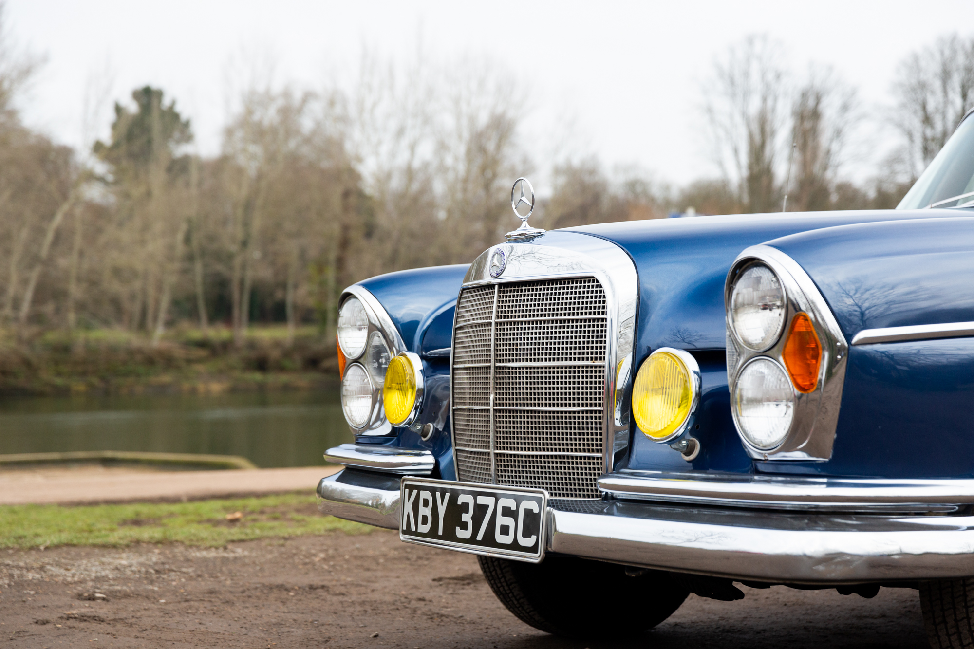 1965 MERCEDES-BENZ (W111) 250 SE