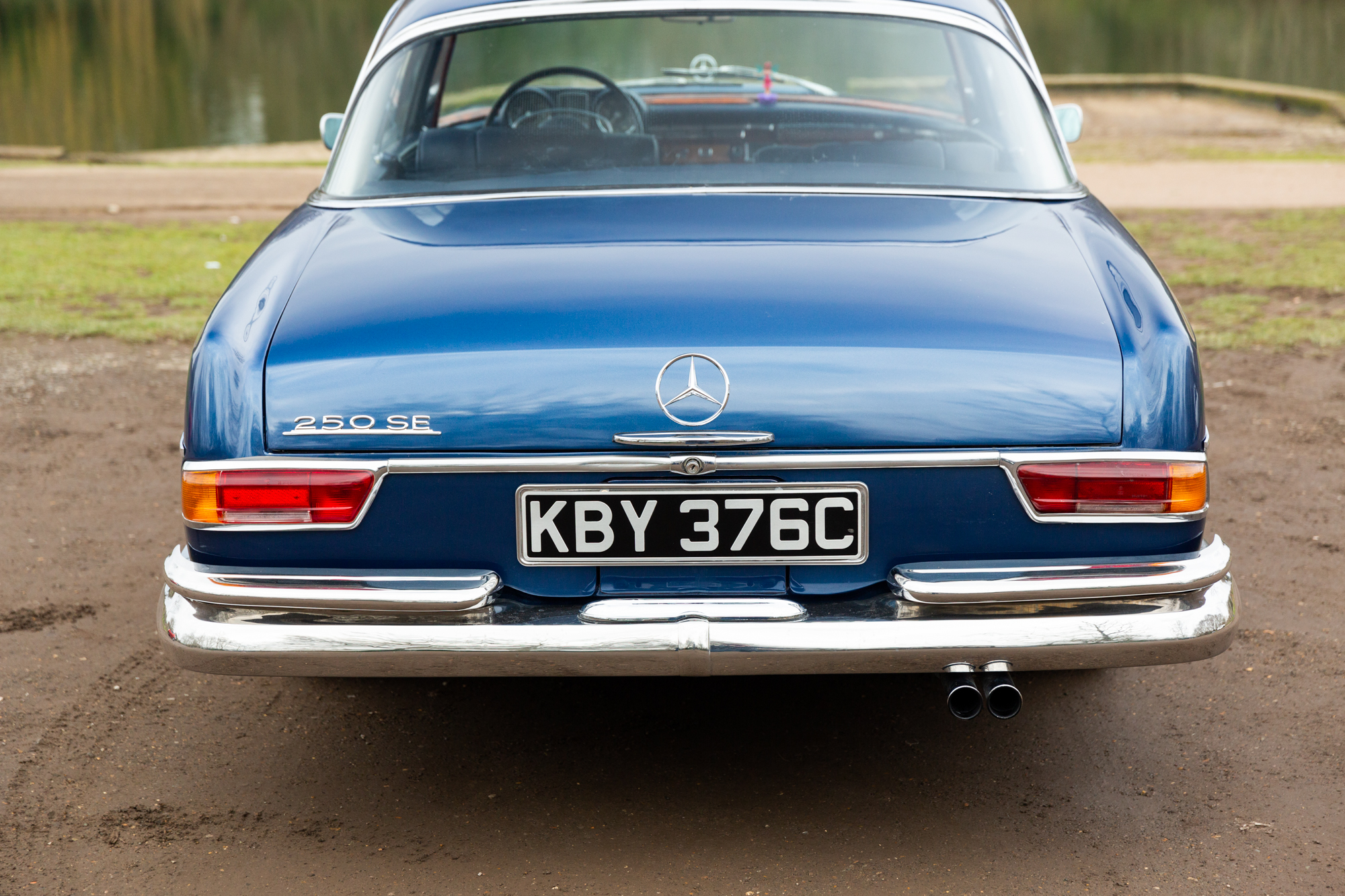 1965 MERCEDES-BENZ (W111) 250 SE