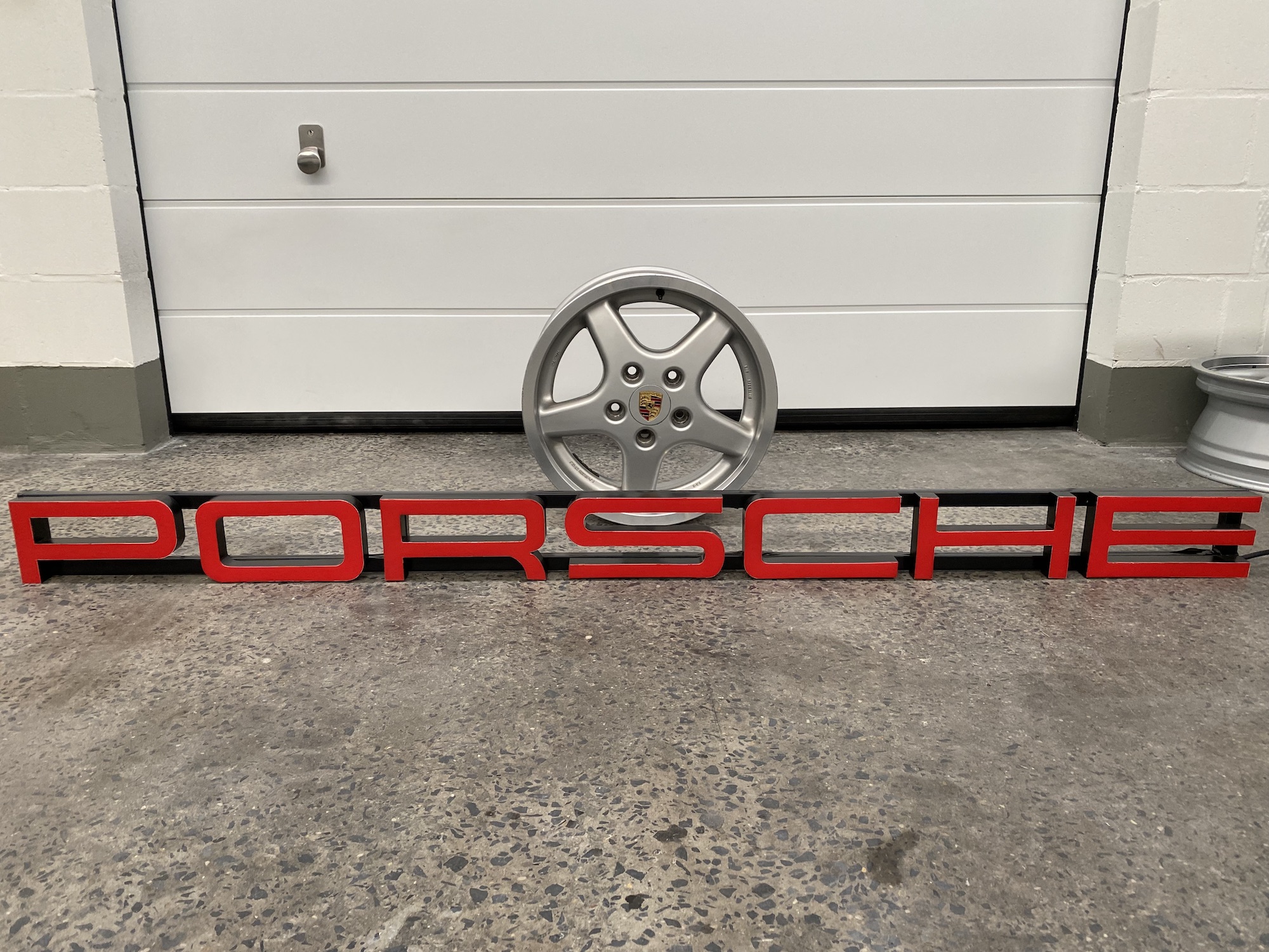 LARGE PORSCHE ILLUMINATED SIGN