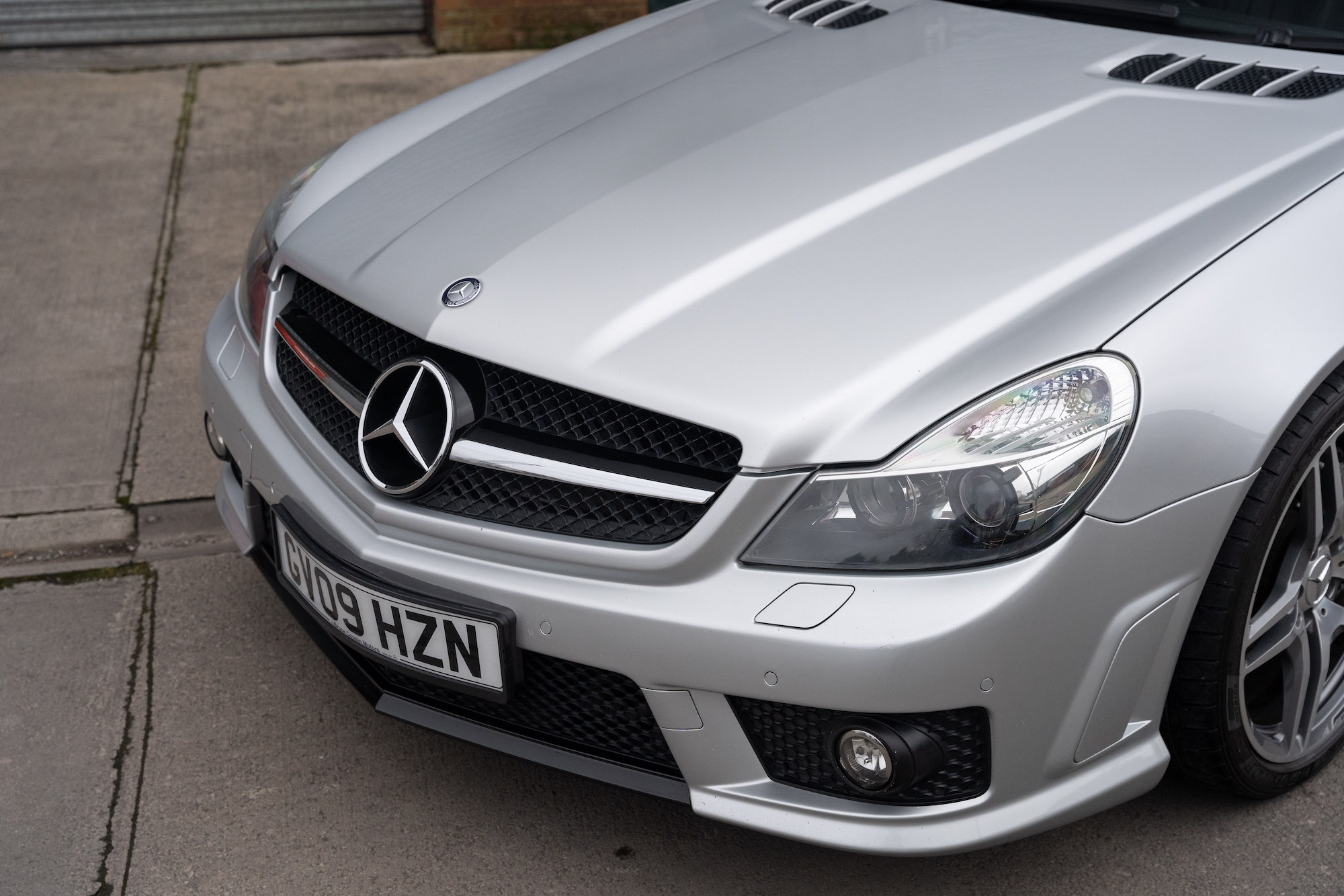 2009 MERCEDES-BENZ (R230) SL63 AMG