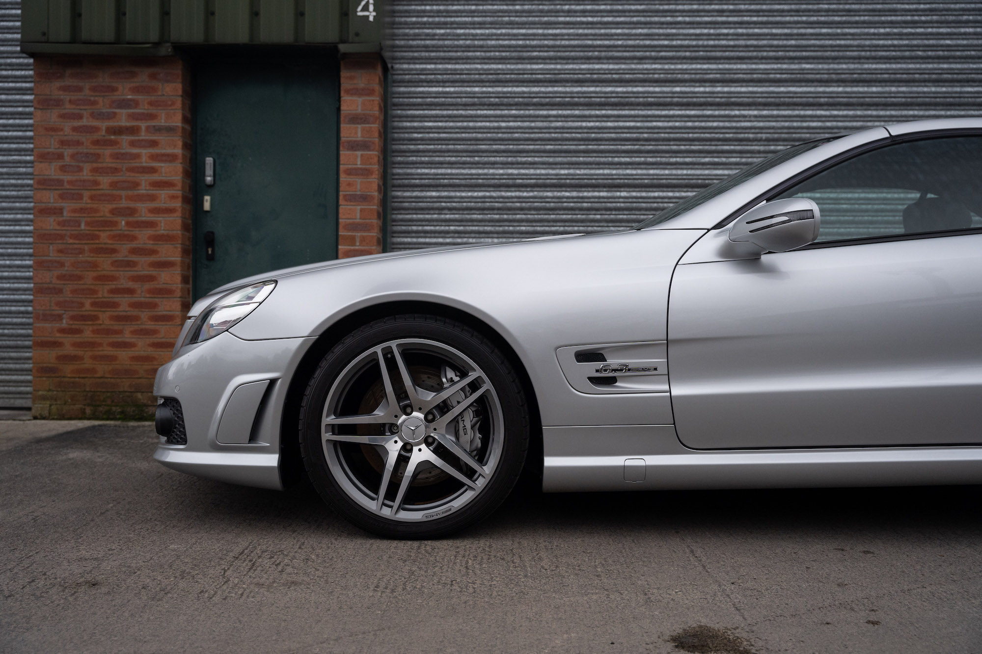 2009 MERCEDES-BENZ (R230) SL63 AMG