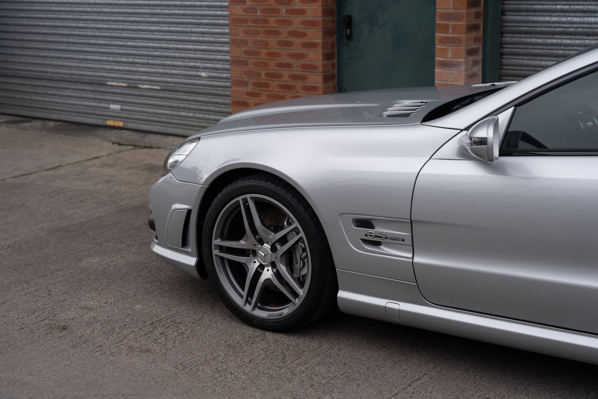 2009 MERCEDES-BENZ (R230) SL63 AMG