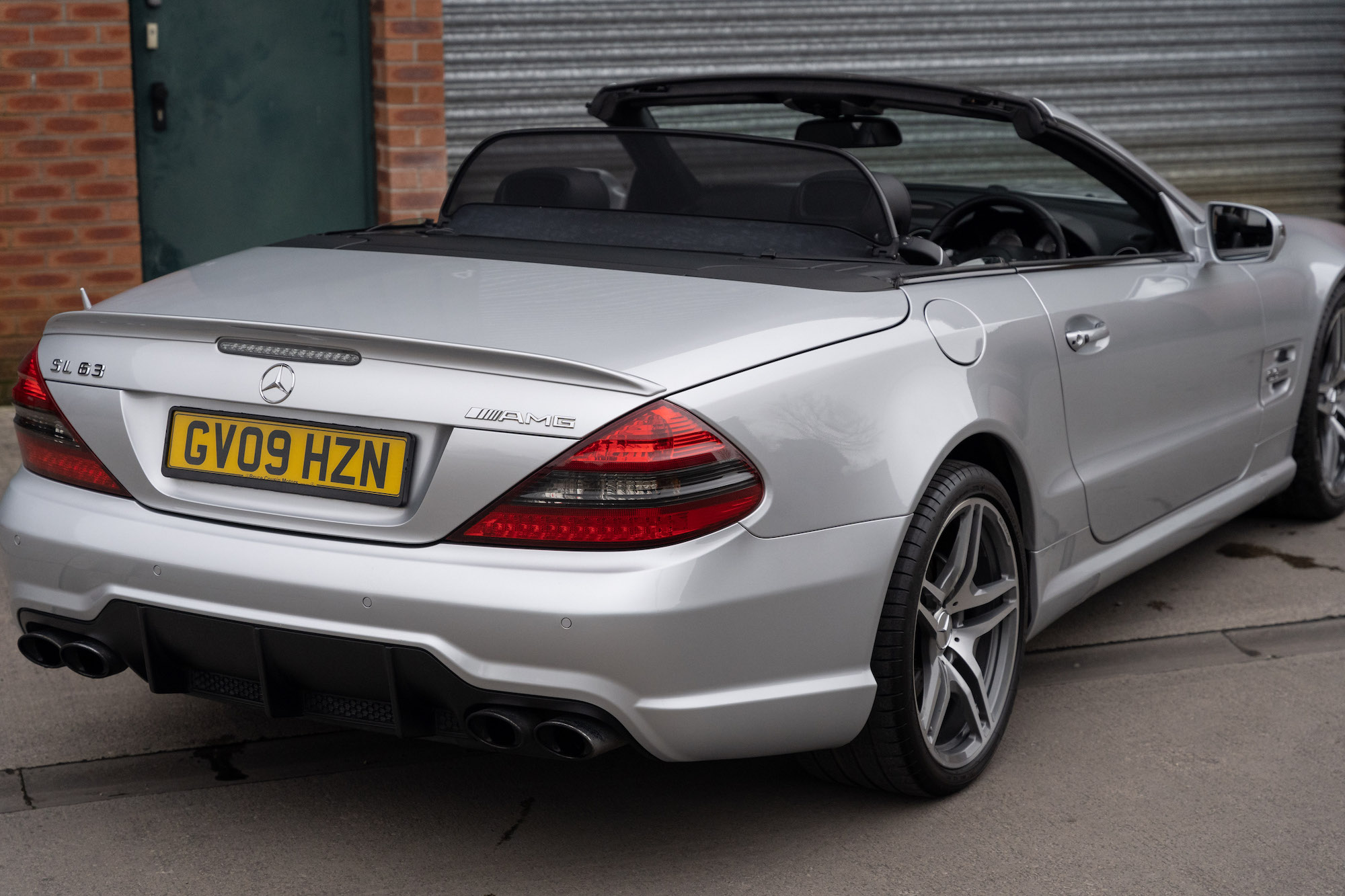 2009 MERCEDES-BENZ (R230) SL63 AMG
