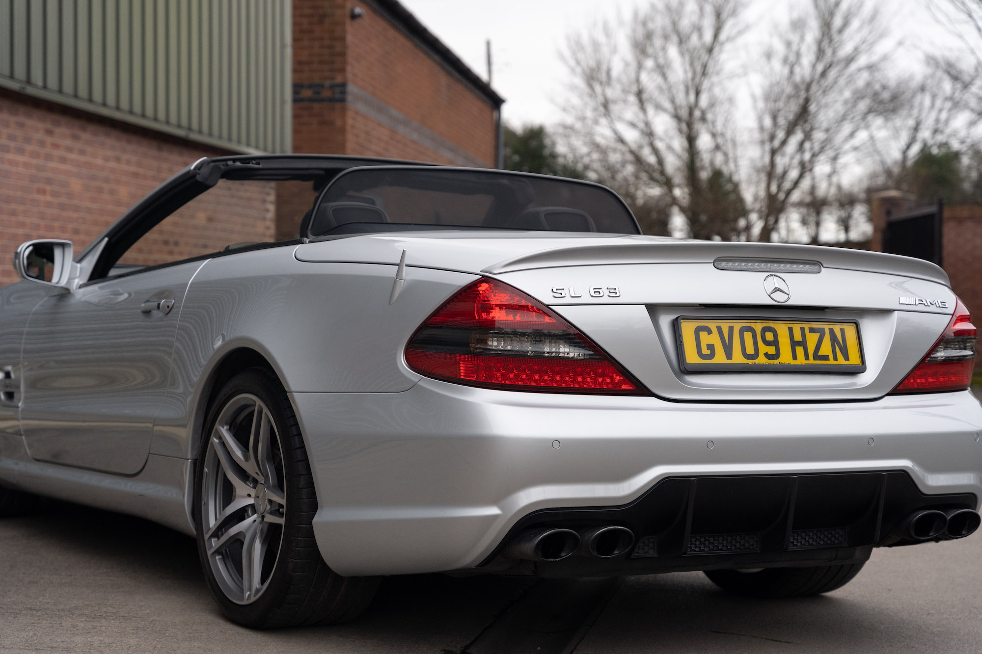 2009 MERCEDES-BENZ (R230) SL63 AMG