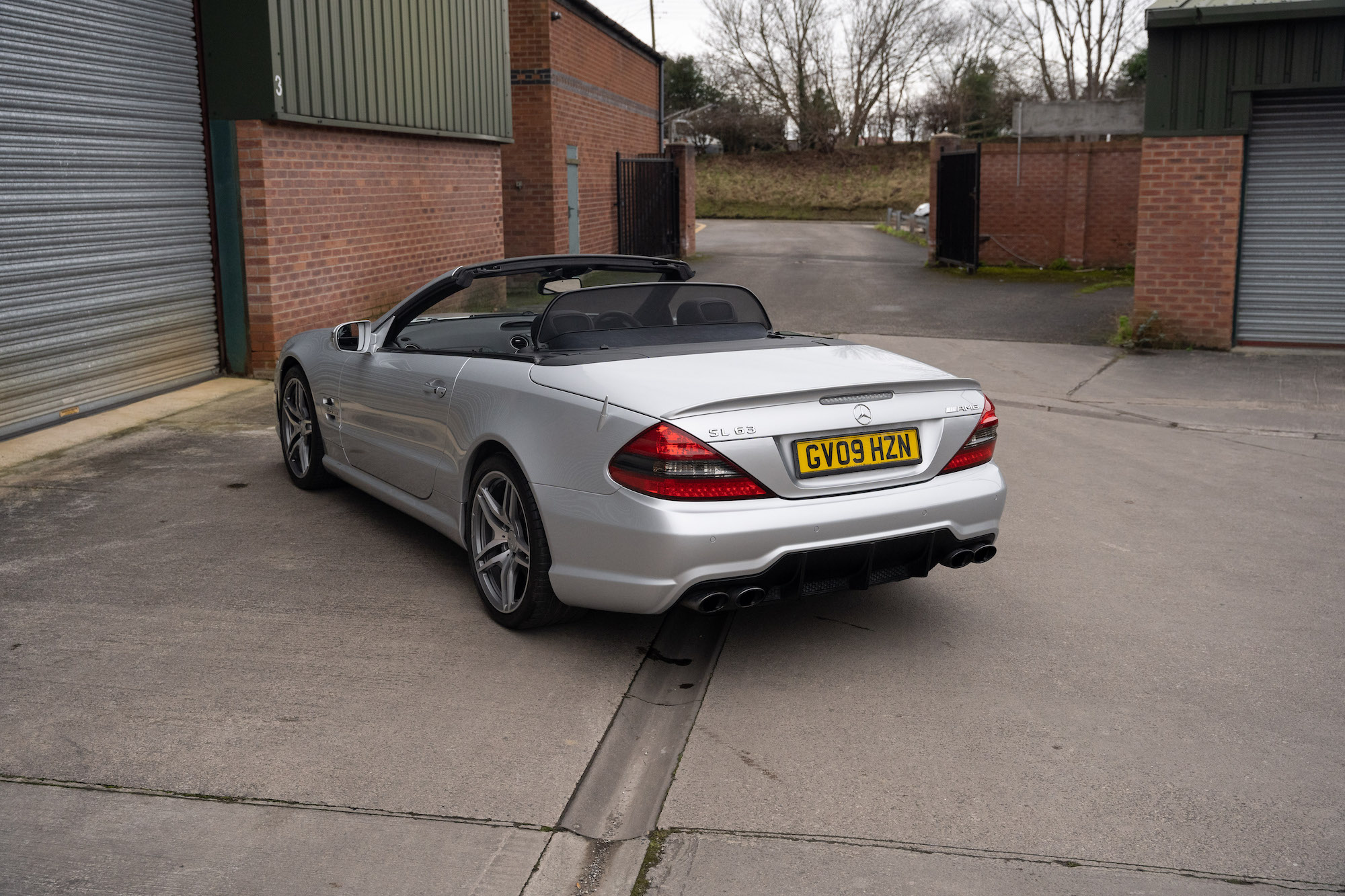 2009 MERCEDES-BENZ (R230) SL63 AMG