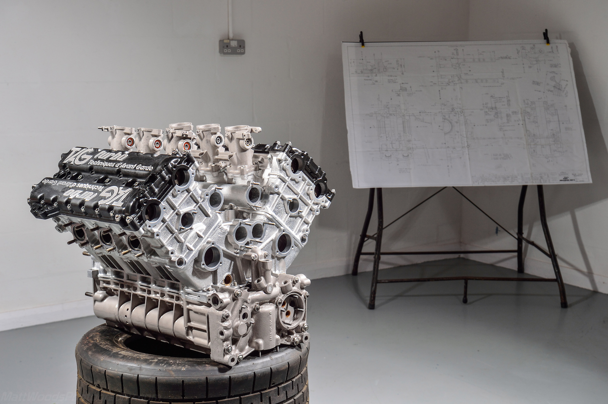 1984 MCLAREN MP4/2 PORSCHE-TAG F1 ENGINE