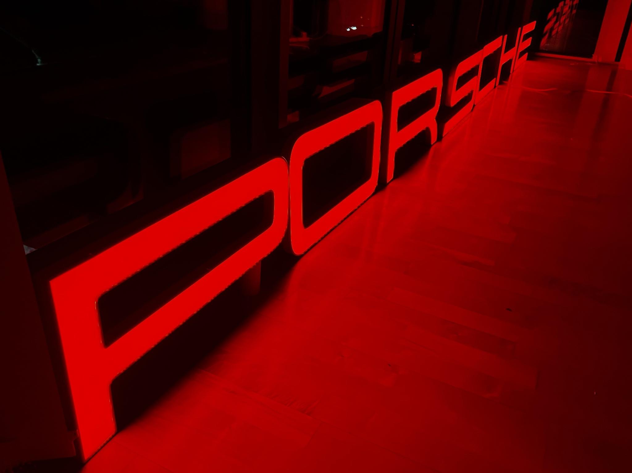 LARGE PORSCHE ILLUMINATED SIGN