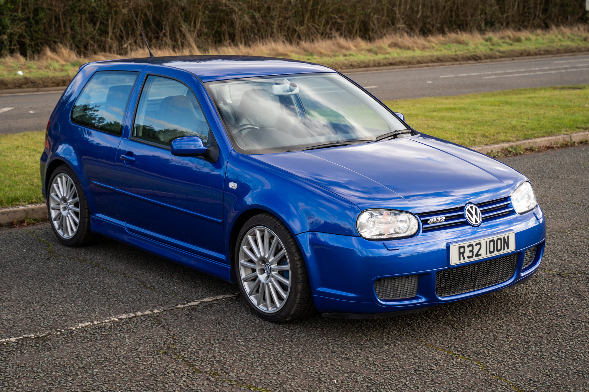 2003 VOLKSWAGEN GOLF (MK4) R32