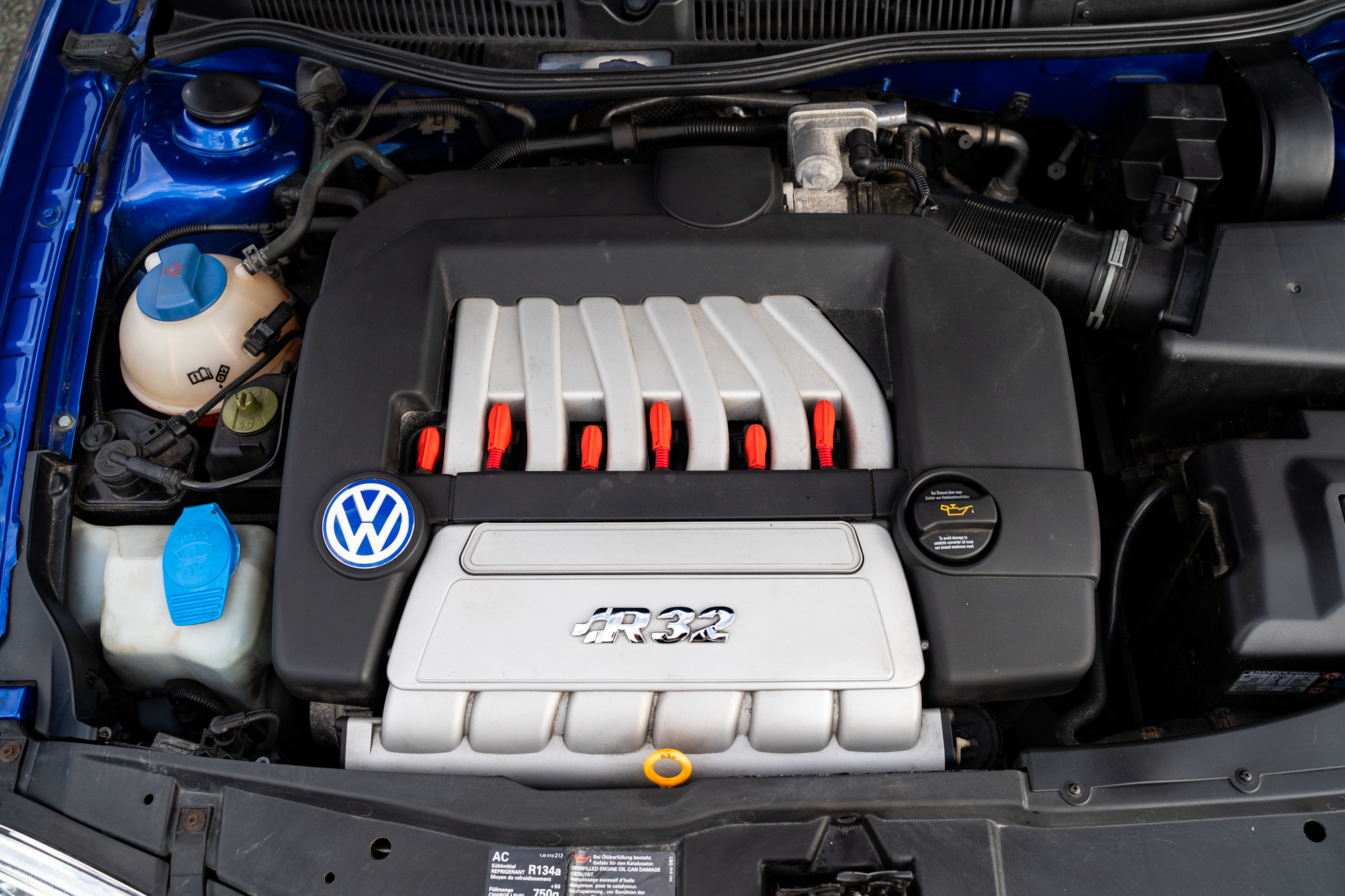 2003 VOLKSWAGEN GOLF (MK4) R32