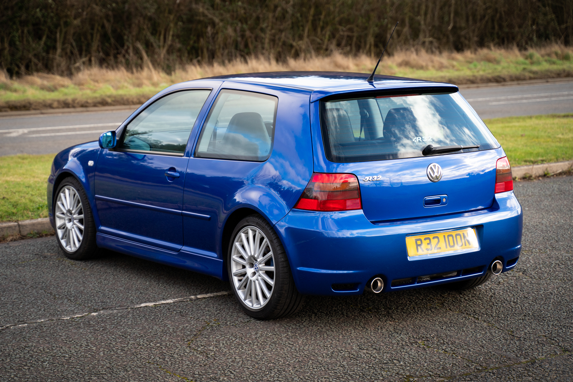 2003 VOLKSWAGEN GOLF (MK4) R32