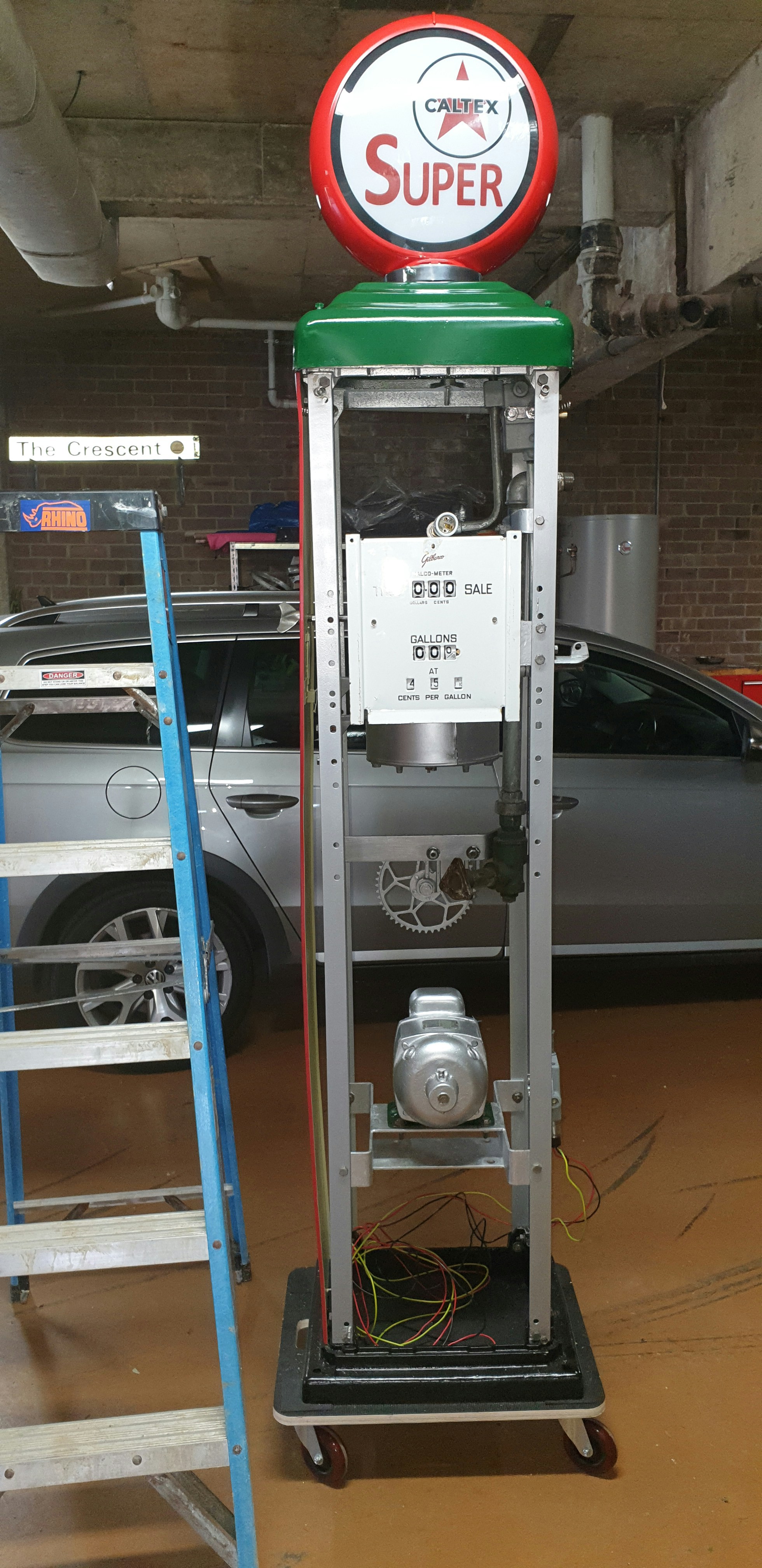 GILBARCO CALCO-METER PETROL PUMP