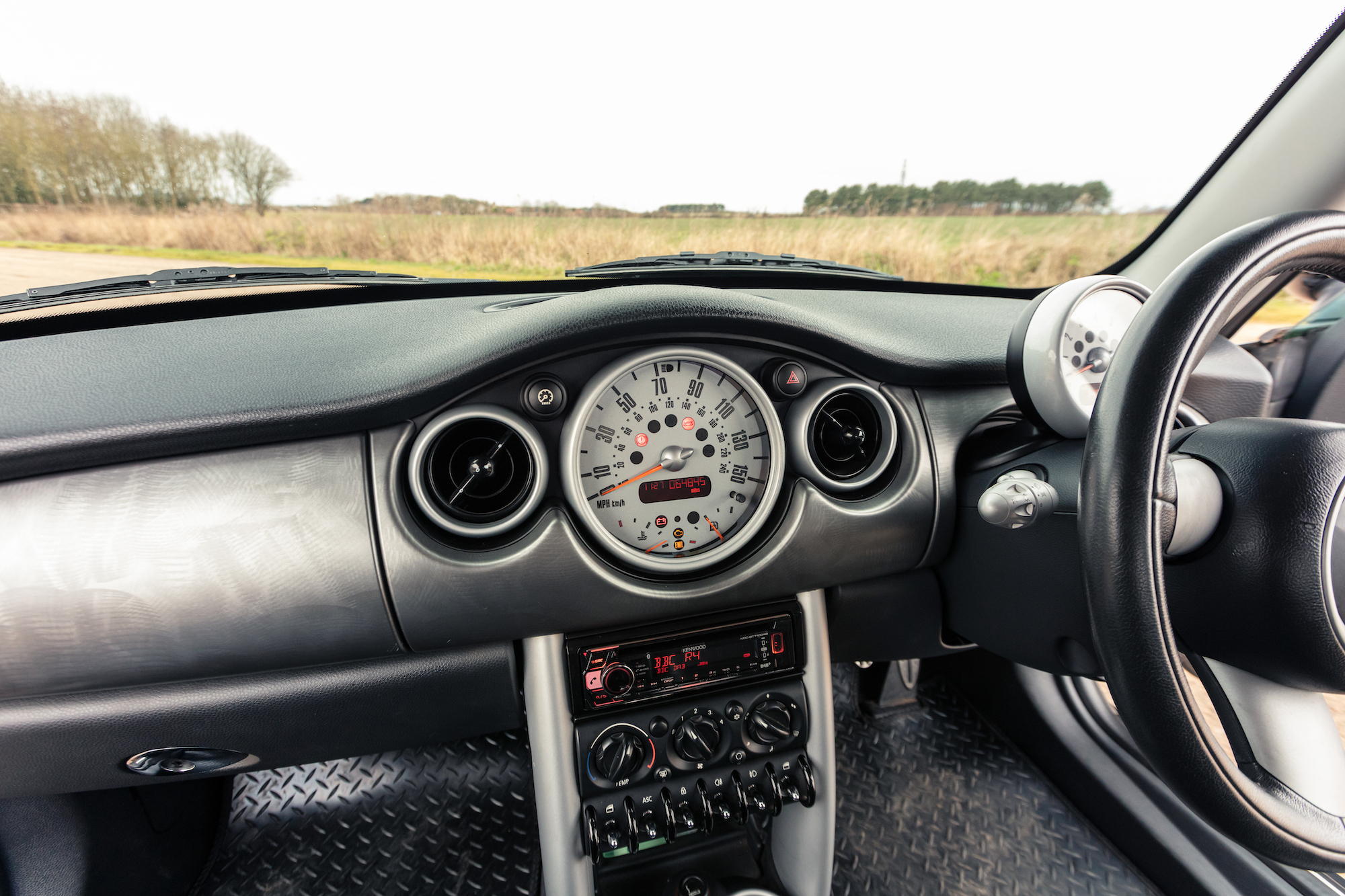 2004 MINI COOPER S – JCW TUNING KIT