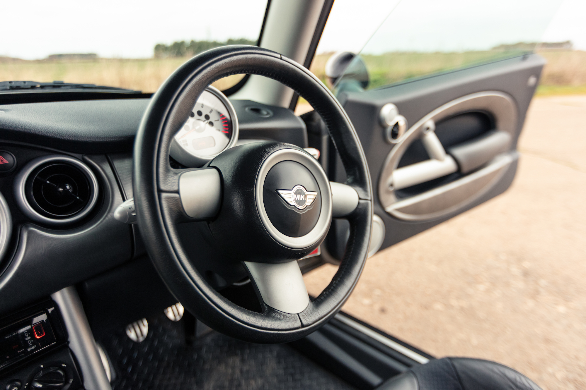 2004 MINI COOPER S – JCW TUNING KIT