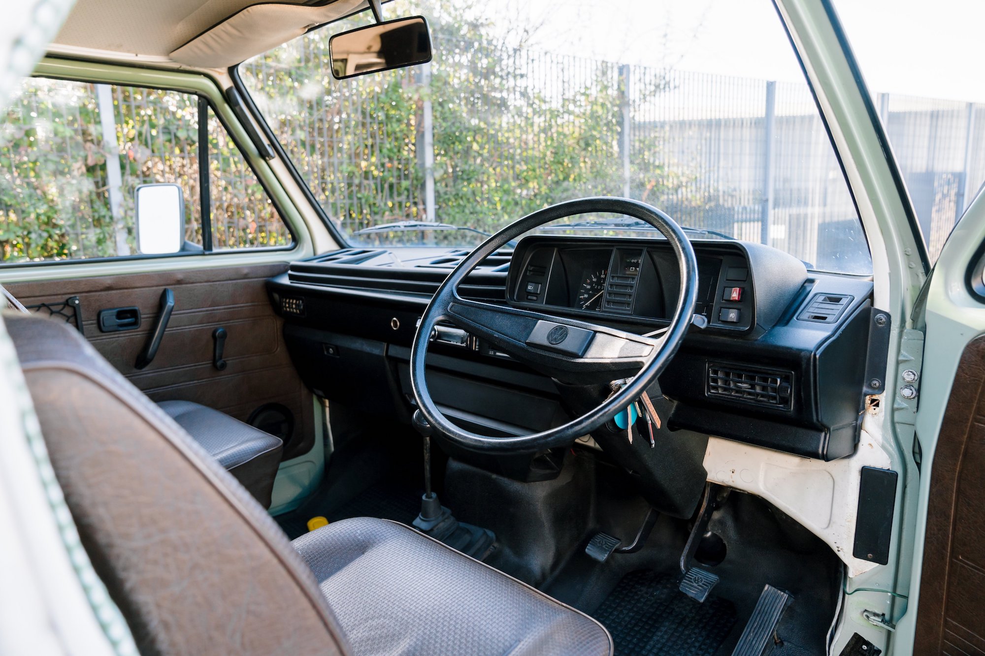 1980 VOLKSWAGEN T25 TRANSPORTER