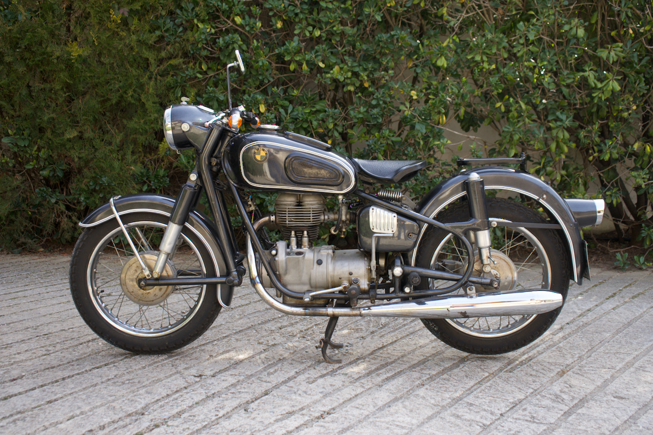 1957 BMW R26