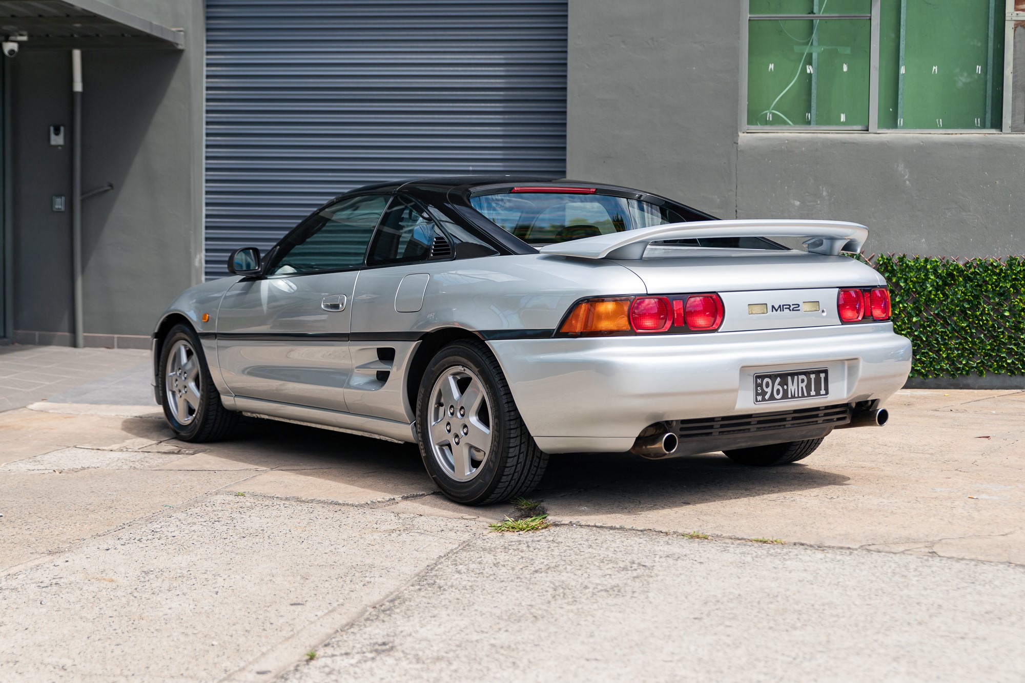 1996 TOYOTA MR2 SONIC SHADOW EDITION