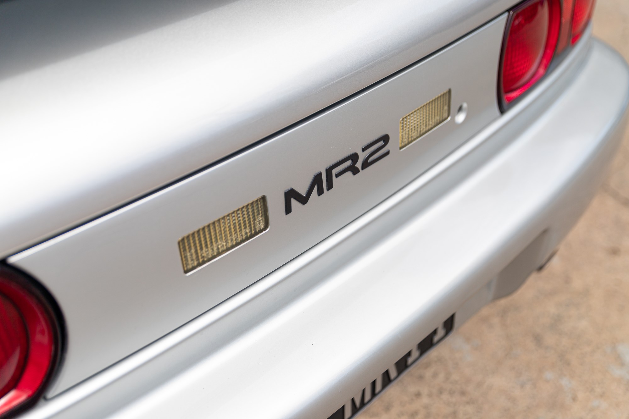 1996 TOYOTA MR2 SONIC SHADOW EDITION