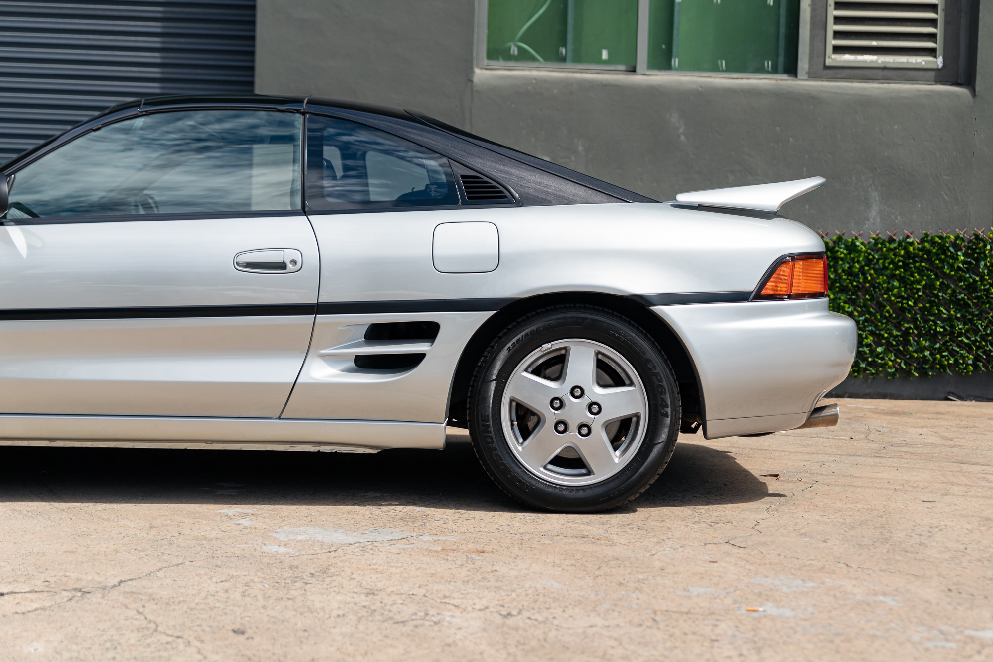 1996 TOYOTA MR2 SONIC SHADOW EDITION