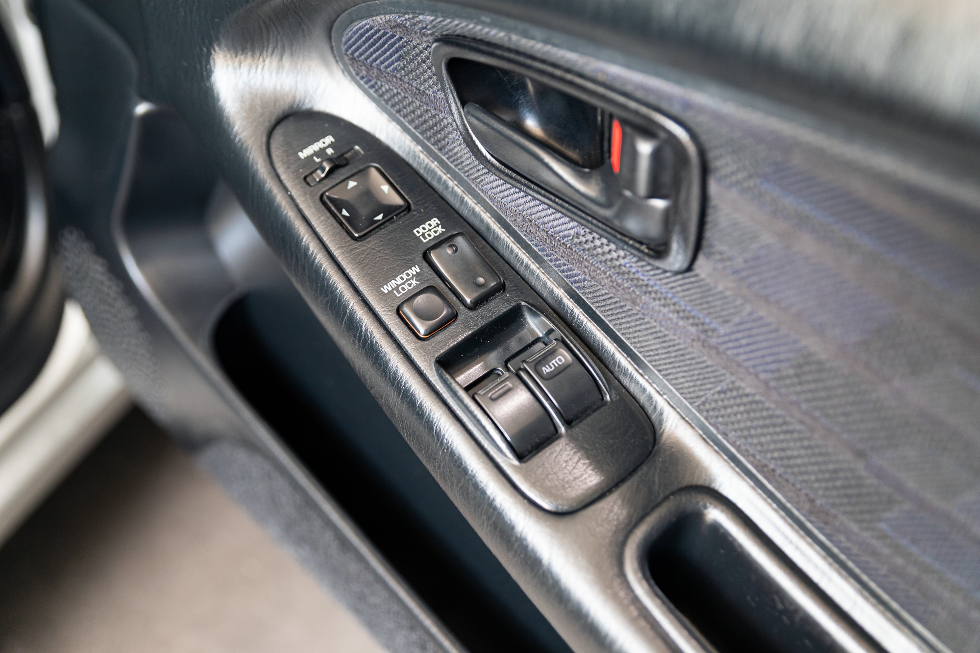 1996 TOYOTA MR2 SONIC SHADOW EDITION