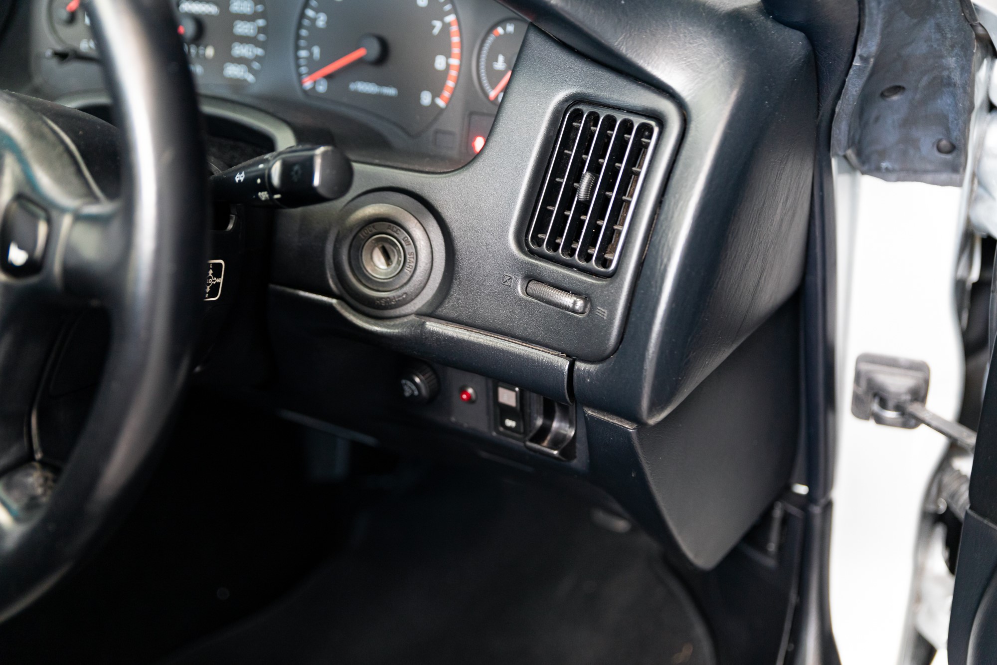 1996 TOYOTA MR2 SONIC SHADOW EDITION