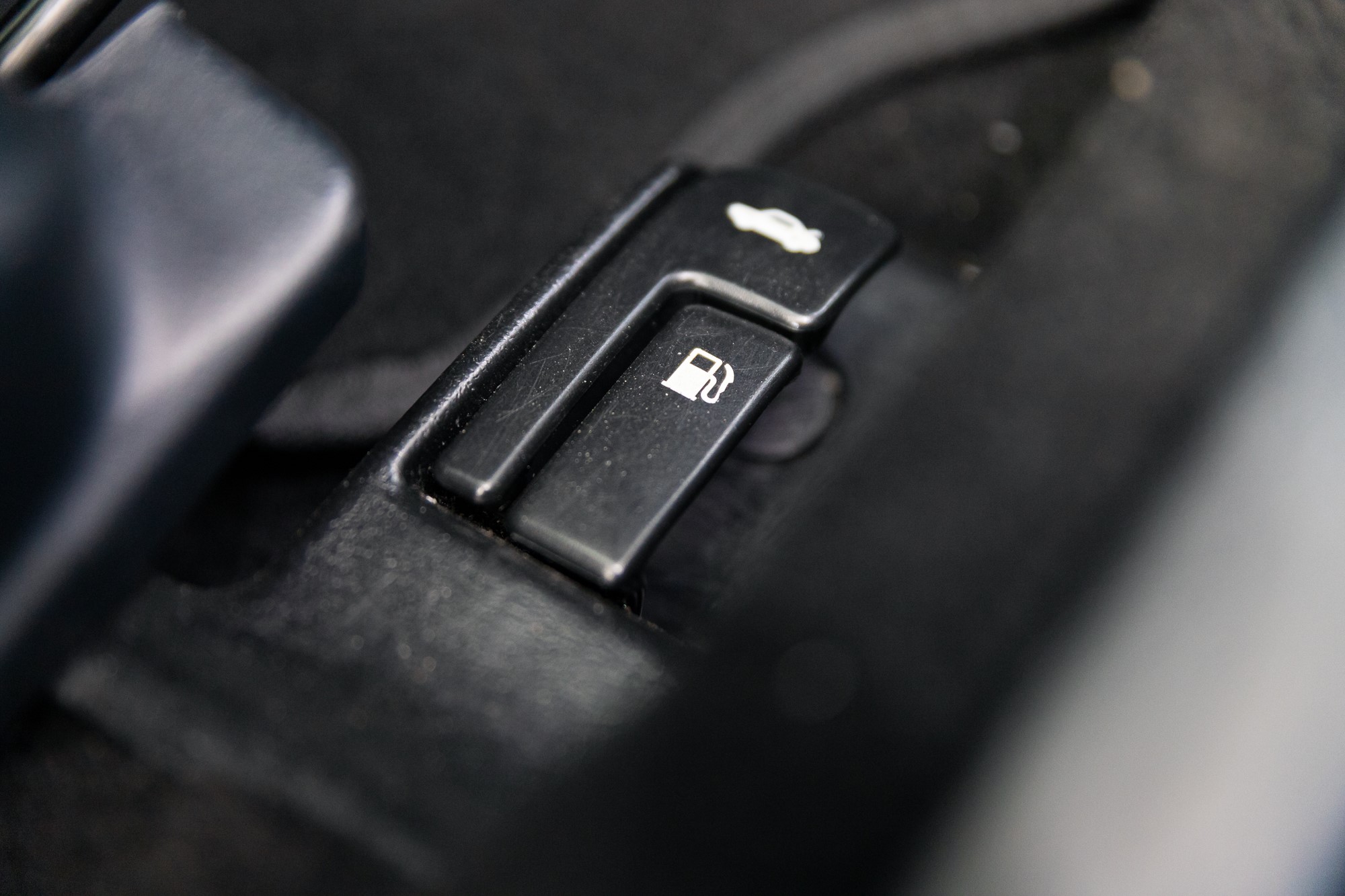 1996 TOYOTA MR2 SONIC SHADOW EDITION