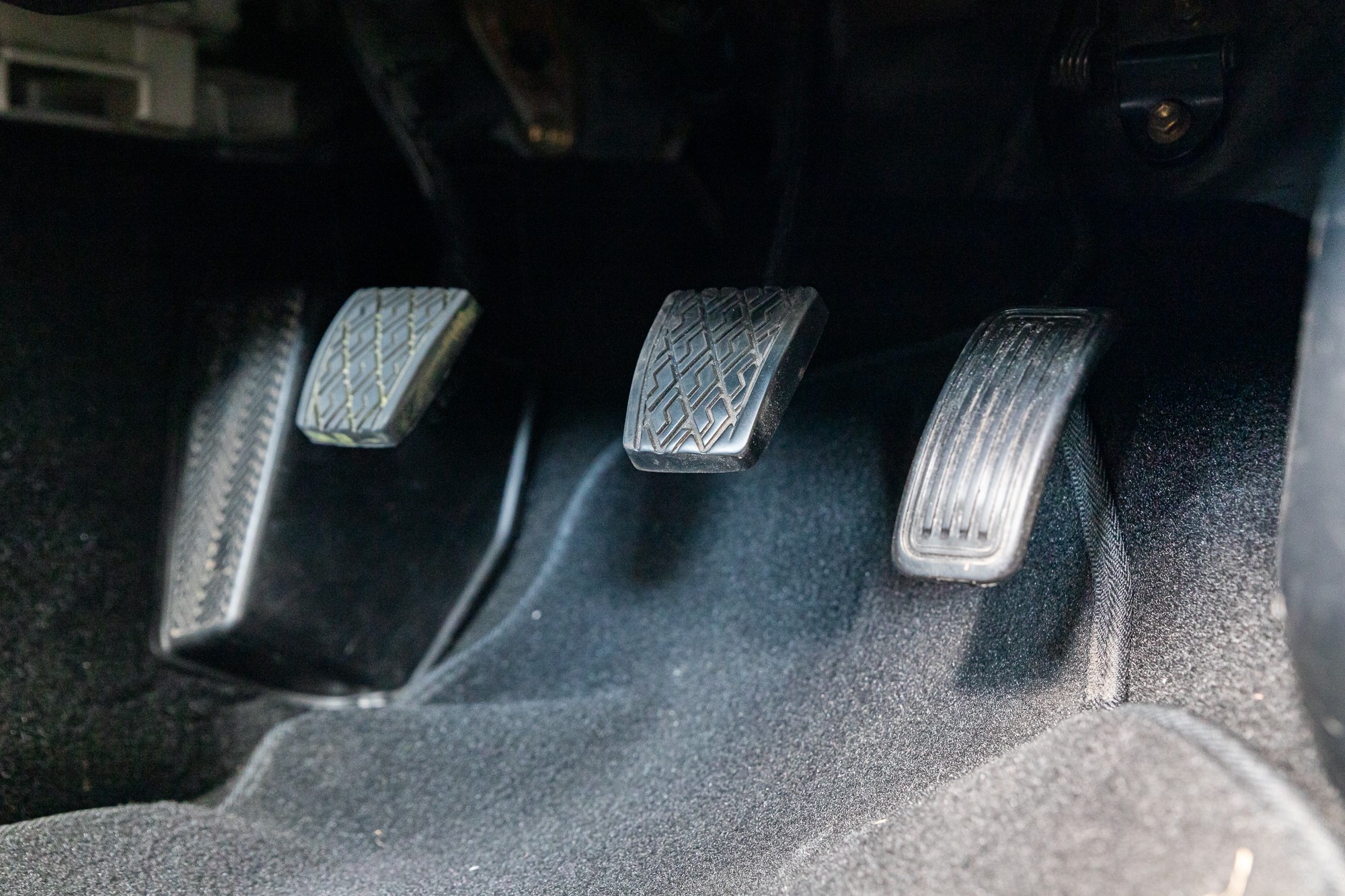 1996 TOYOTA MR2 SONIC SHADOW EDITION