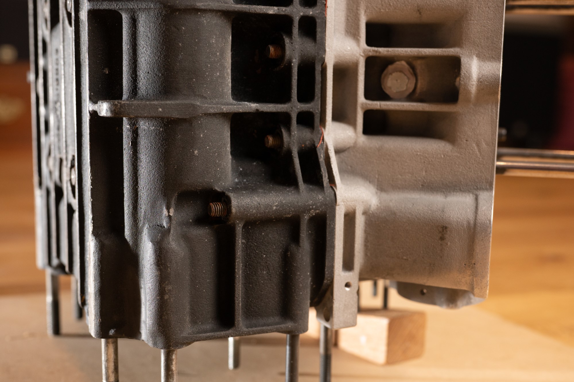 1985-1987 MCLAREN MP4/2 PORSCHE-TAG F1 ENGINE BLOCK