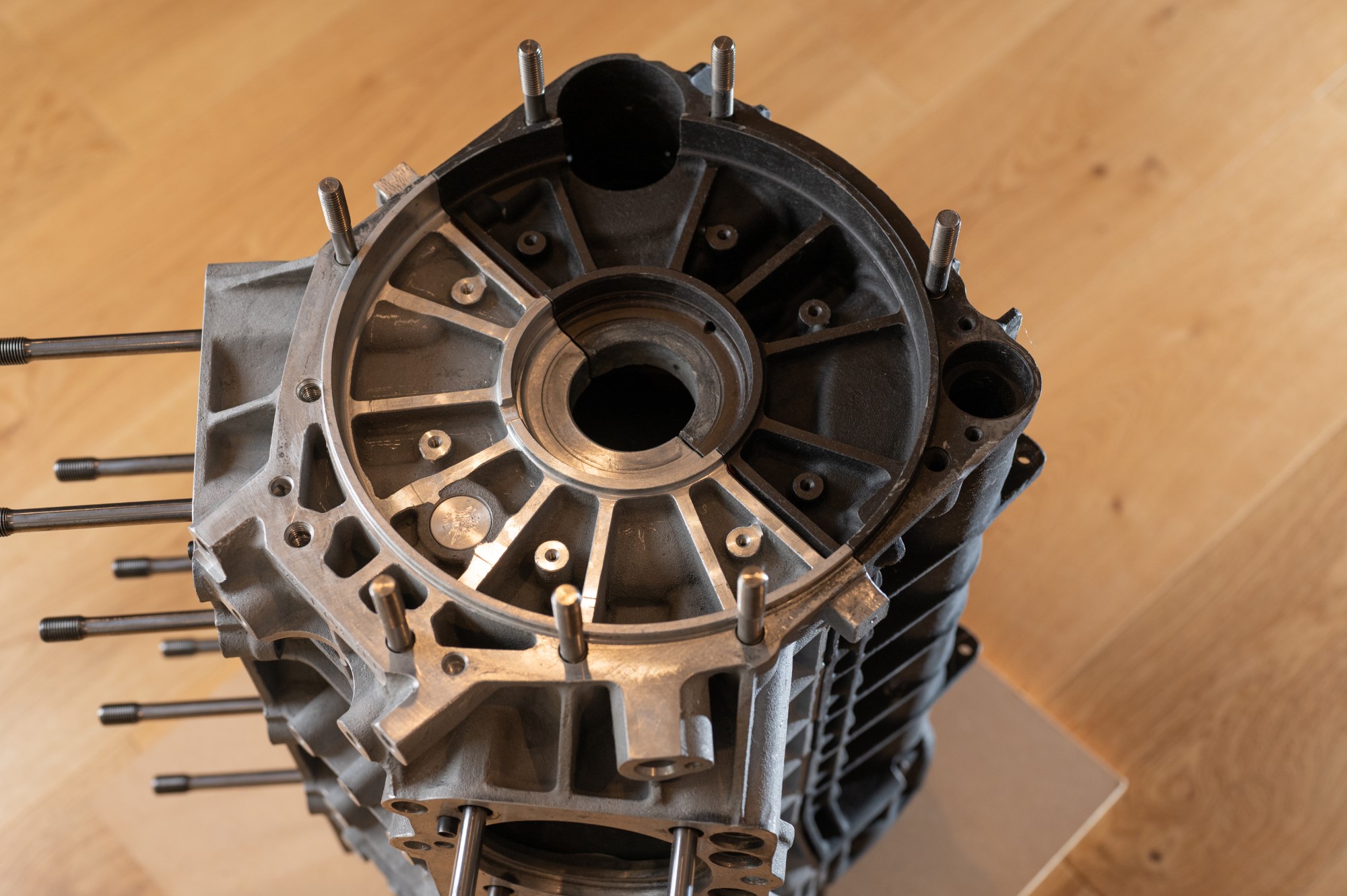 1985-1987 MCLAREN MP4/2 PORSCHE-TAG F1 ENGINE BLOCK