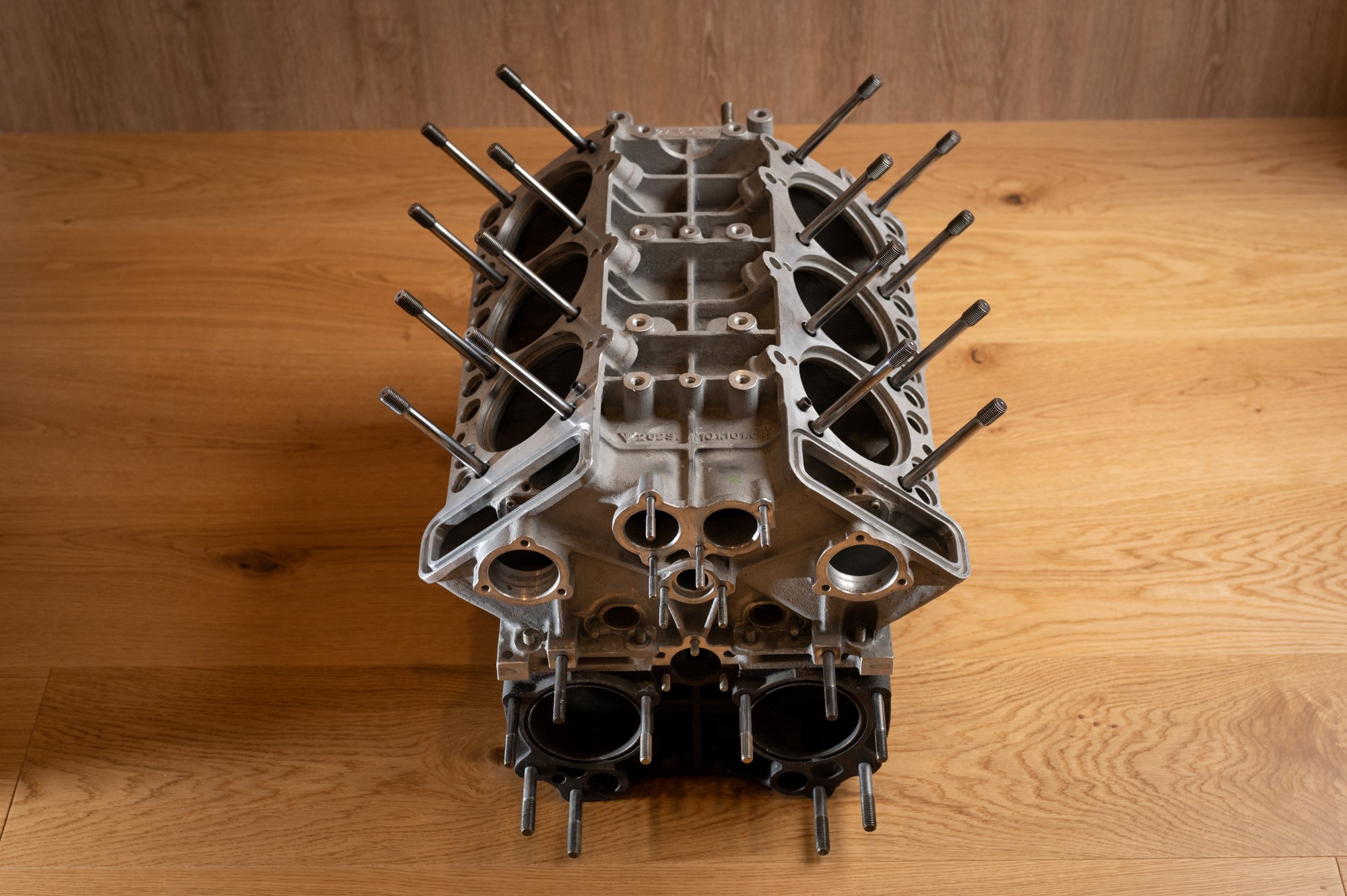 1985-1987 MCLAREN MP4/2 PORSCHE-TAG F1 ENGINE BLOCK