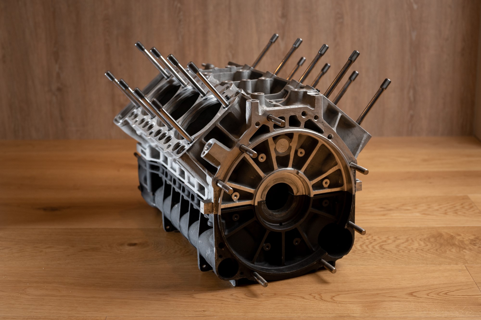 1985-1987 MCLAREN MP4/2 PORSCHE-TAG F1 ENGINE BLOCK