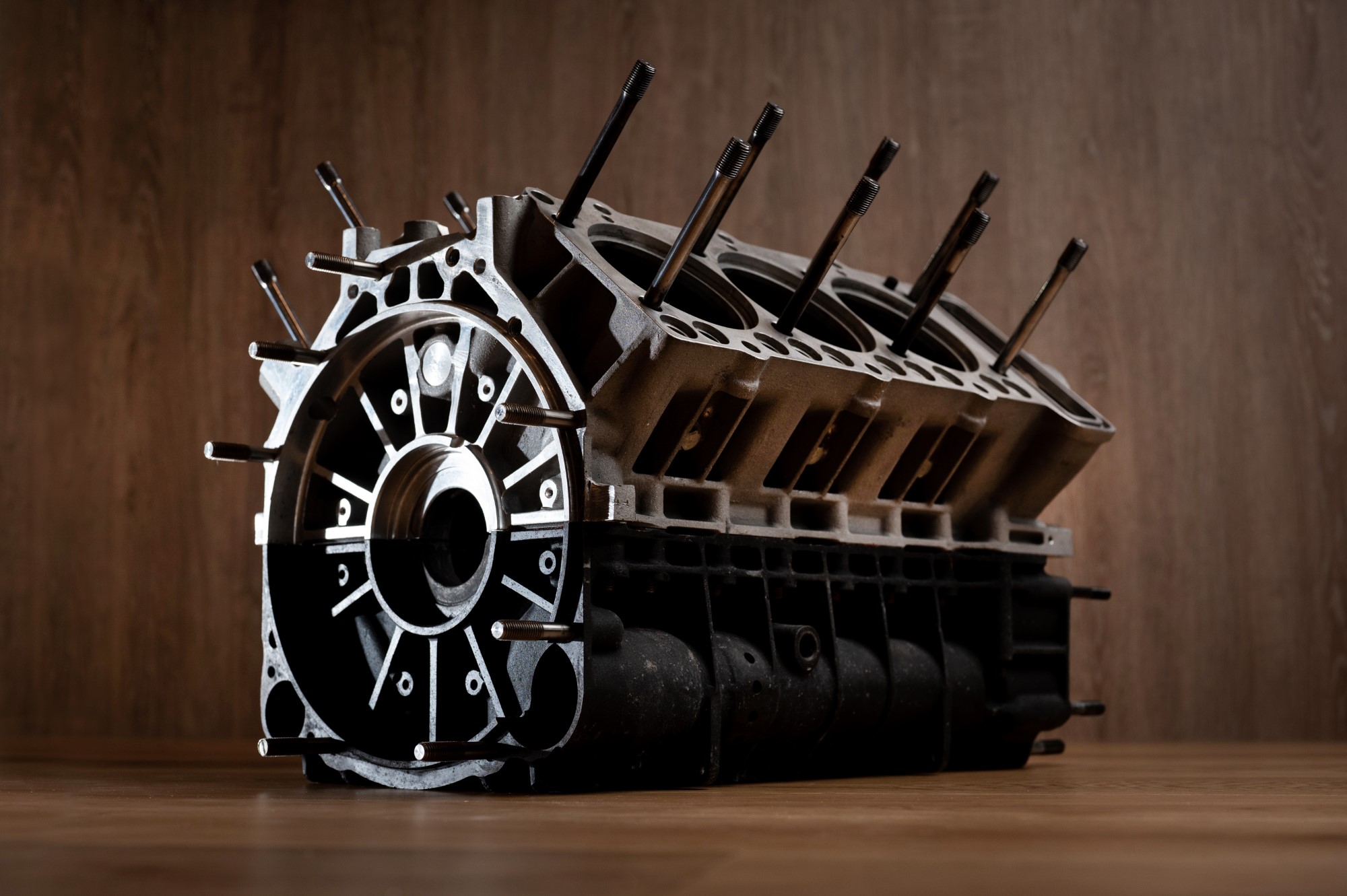 1985-1987 MCLAREN MP4/2 PORSCHE-TAG F1 ENGINE BLOCK