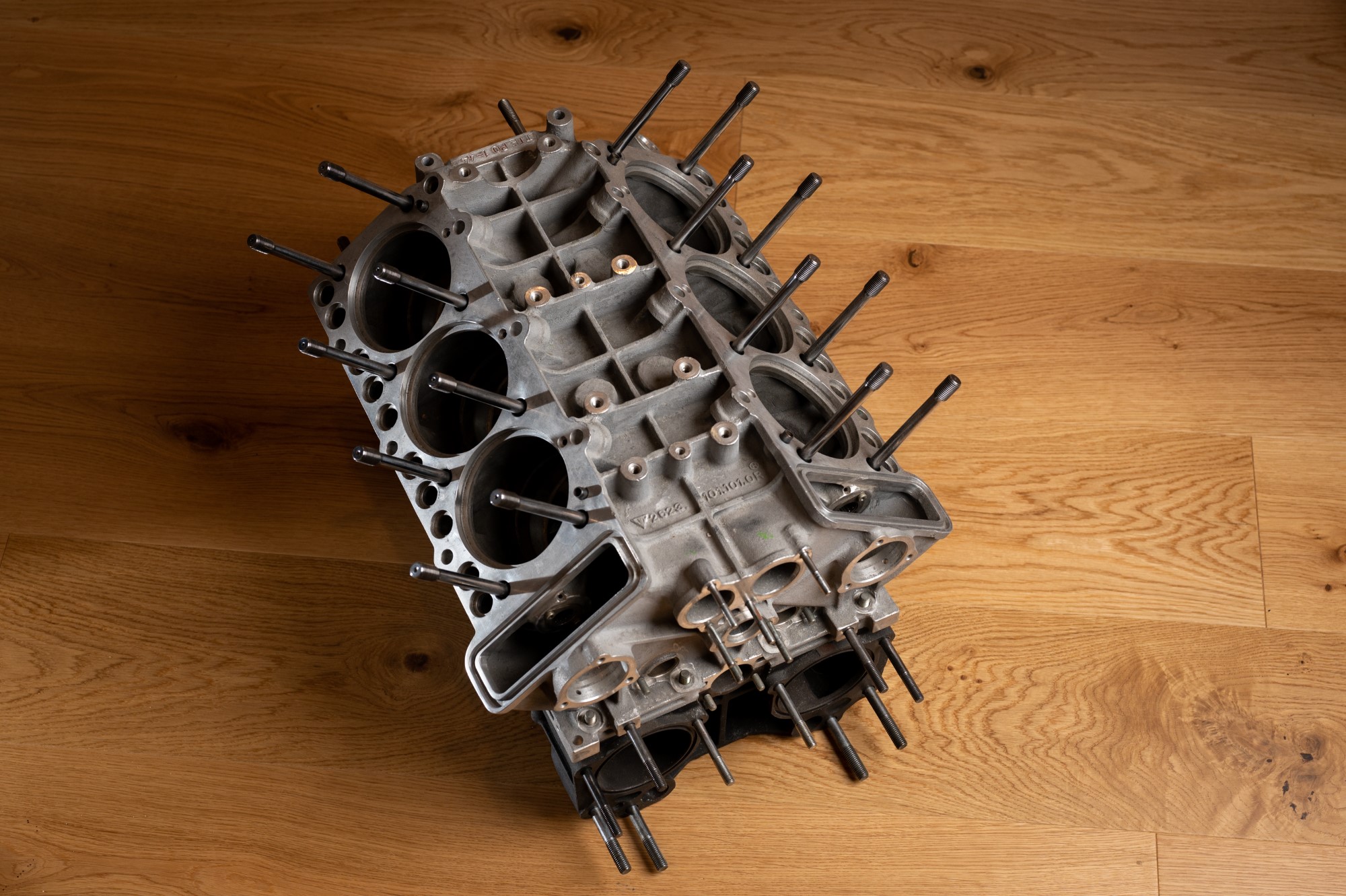 1985-1987 MCLAREN MP4/2 PORSCHE-TAG F1 ENGINE BLOCK