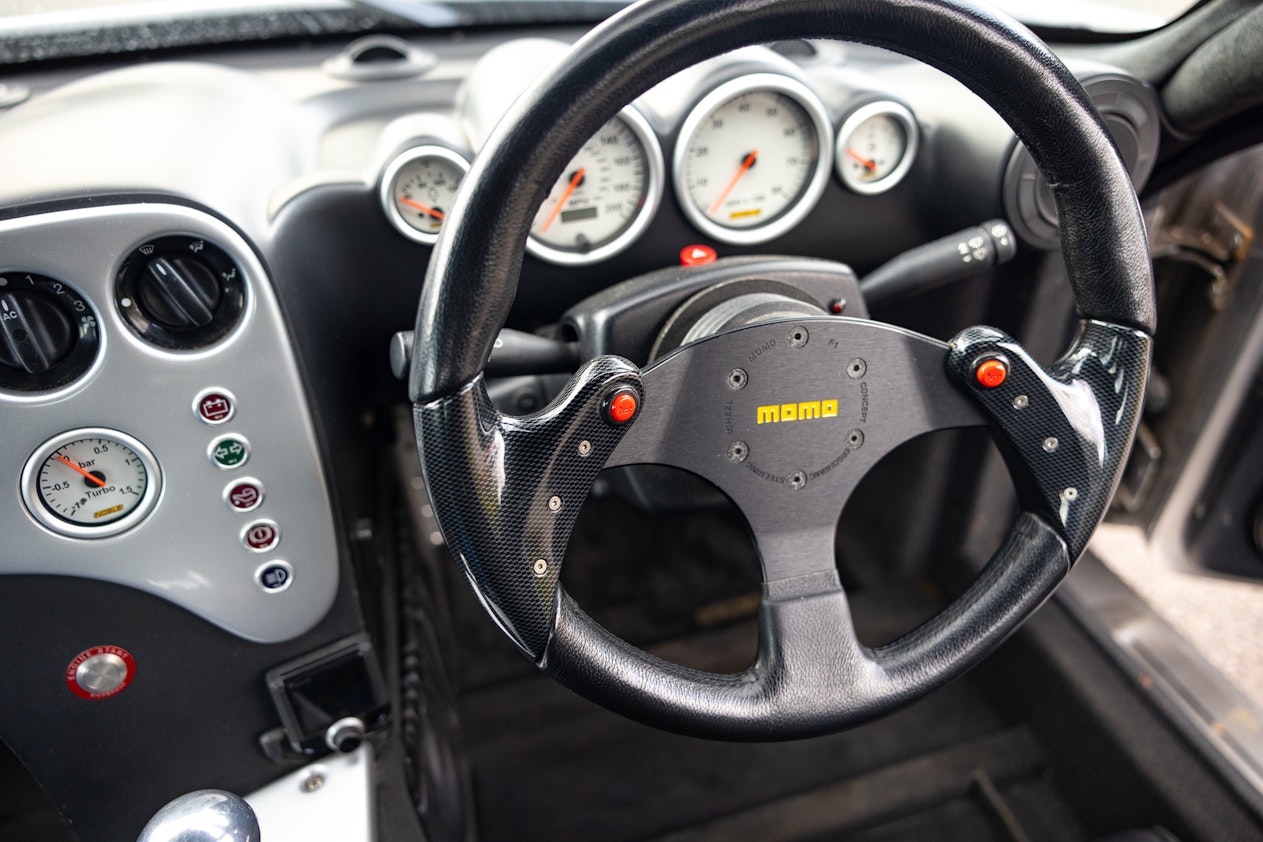Noble M600 Interior
