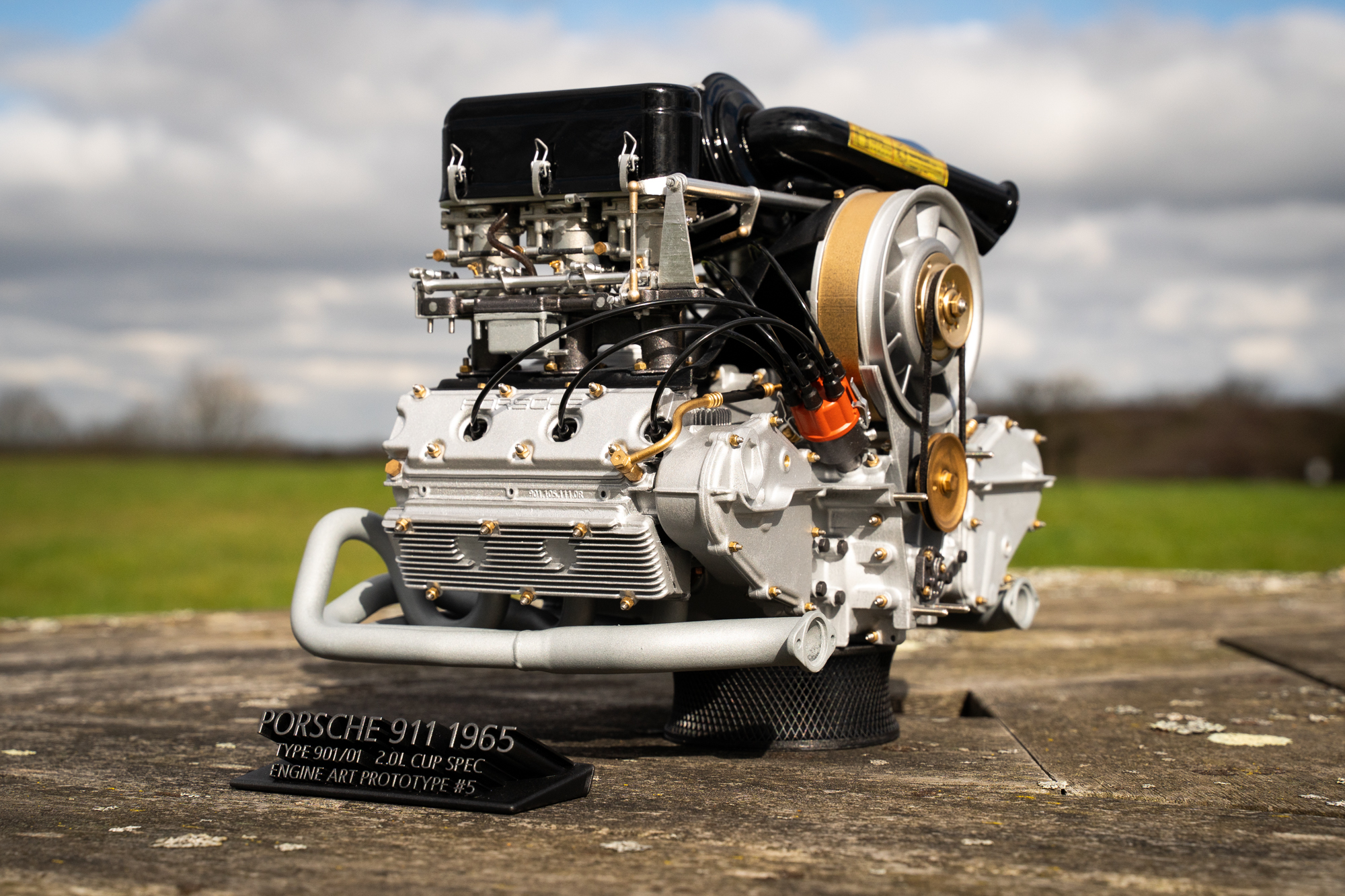 PORSCHE 911 2.0L MODEL ENGINE