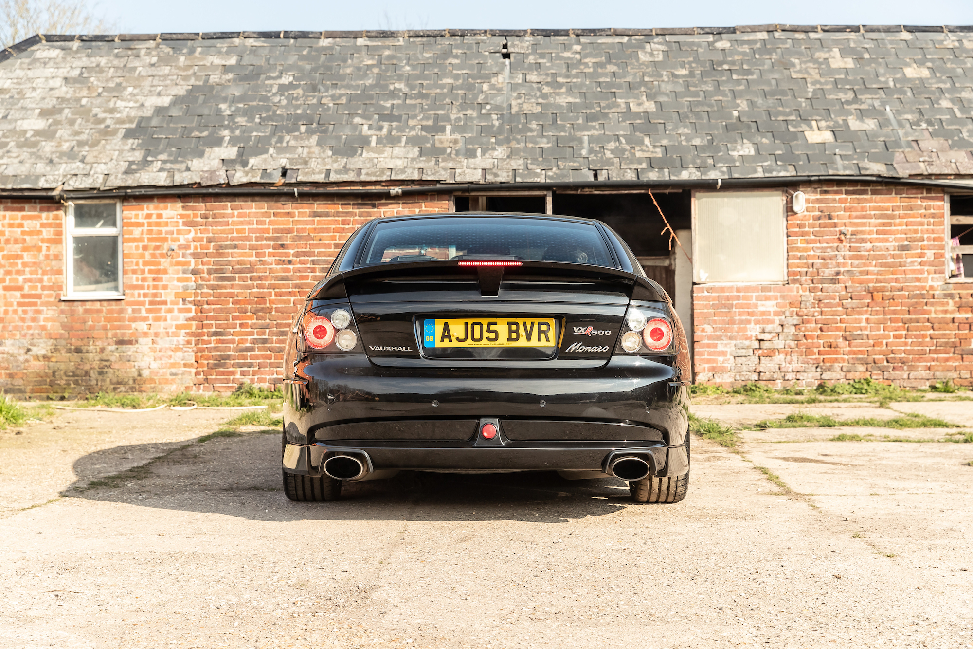 2005 VAUXHALL MONARO VXR500